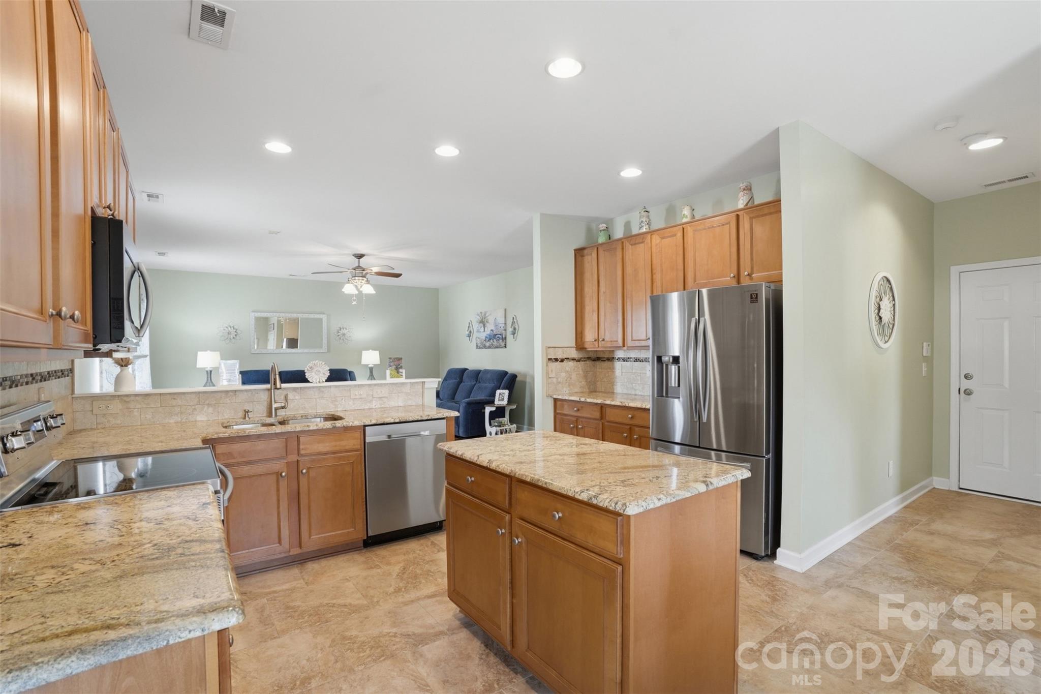 1464 Moss Creek Drive, Harrisburg, NC - photo 11 of 48