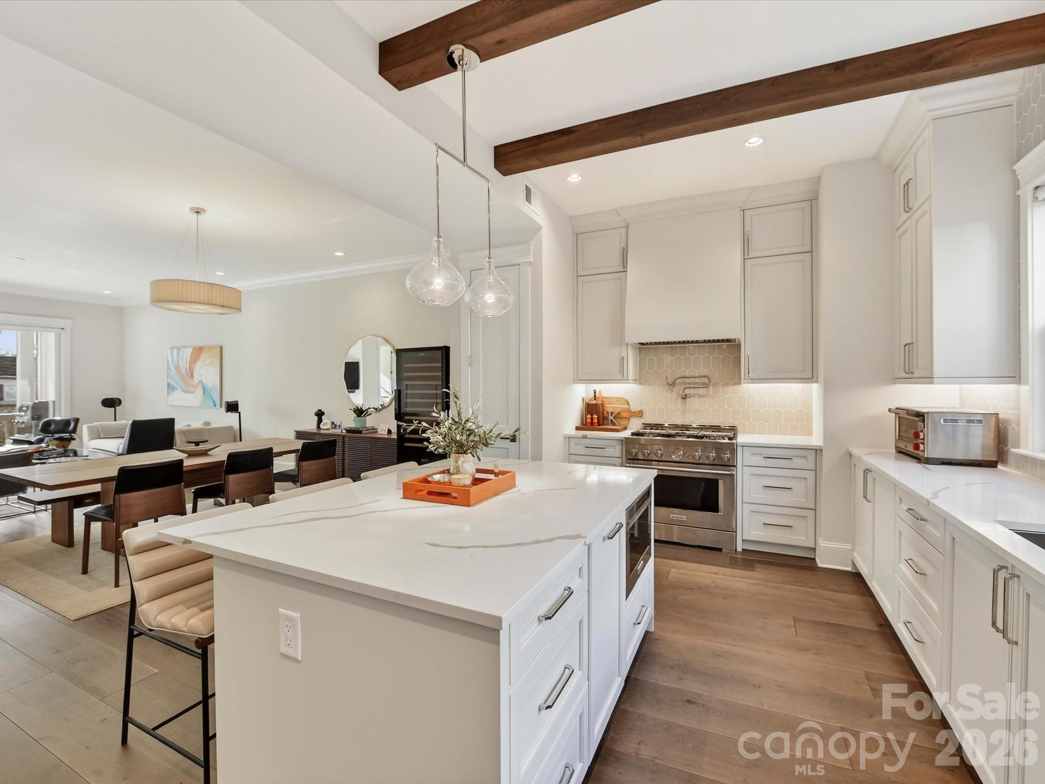 3074 Selwyn Avenue, Charlotte, NC - photo 9 of 39