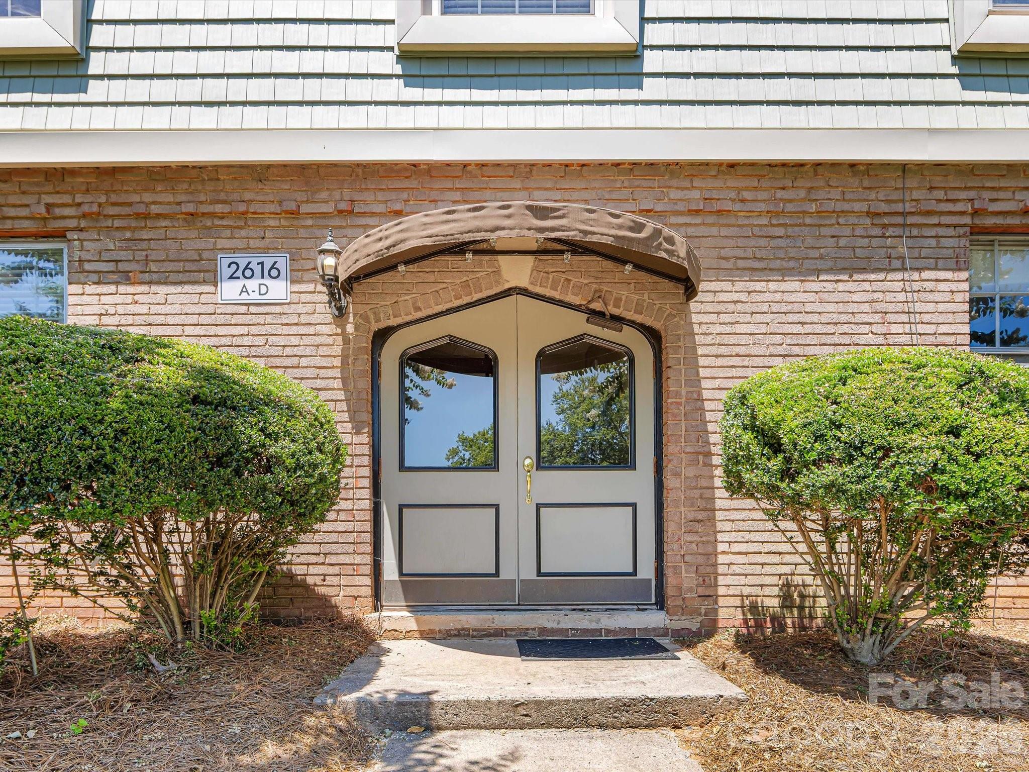 Photo 3 of 2616 Park RoadB, Charlotte, NC