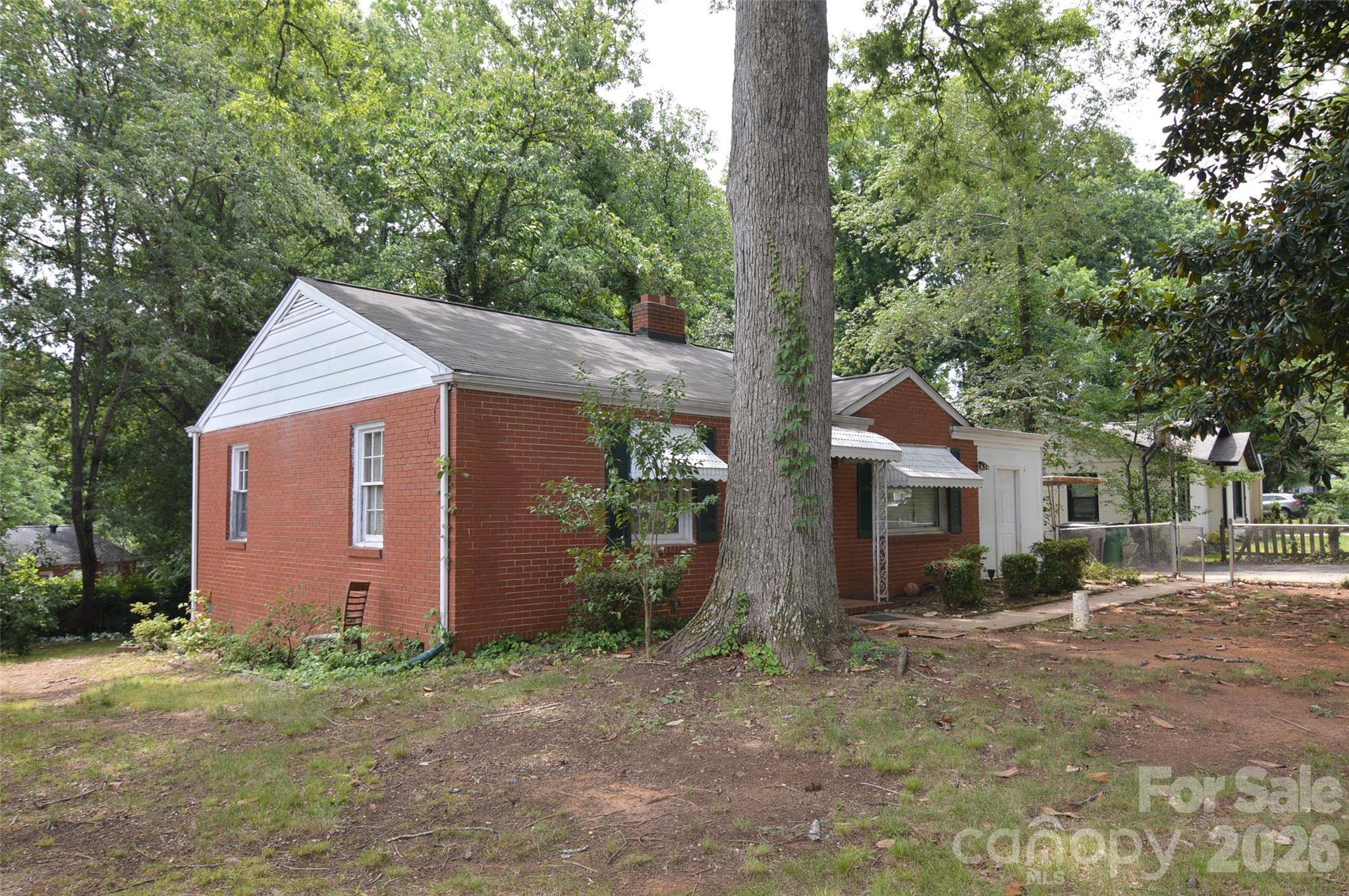 Photo 7 of 2111 Dickens Avenue, Charlotte, NC
