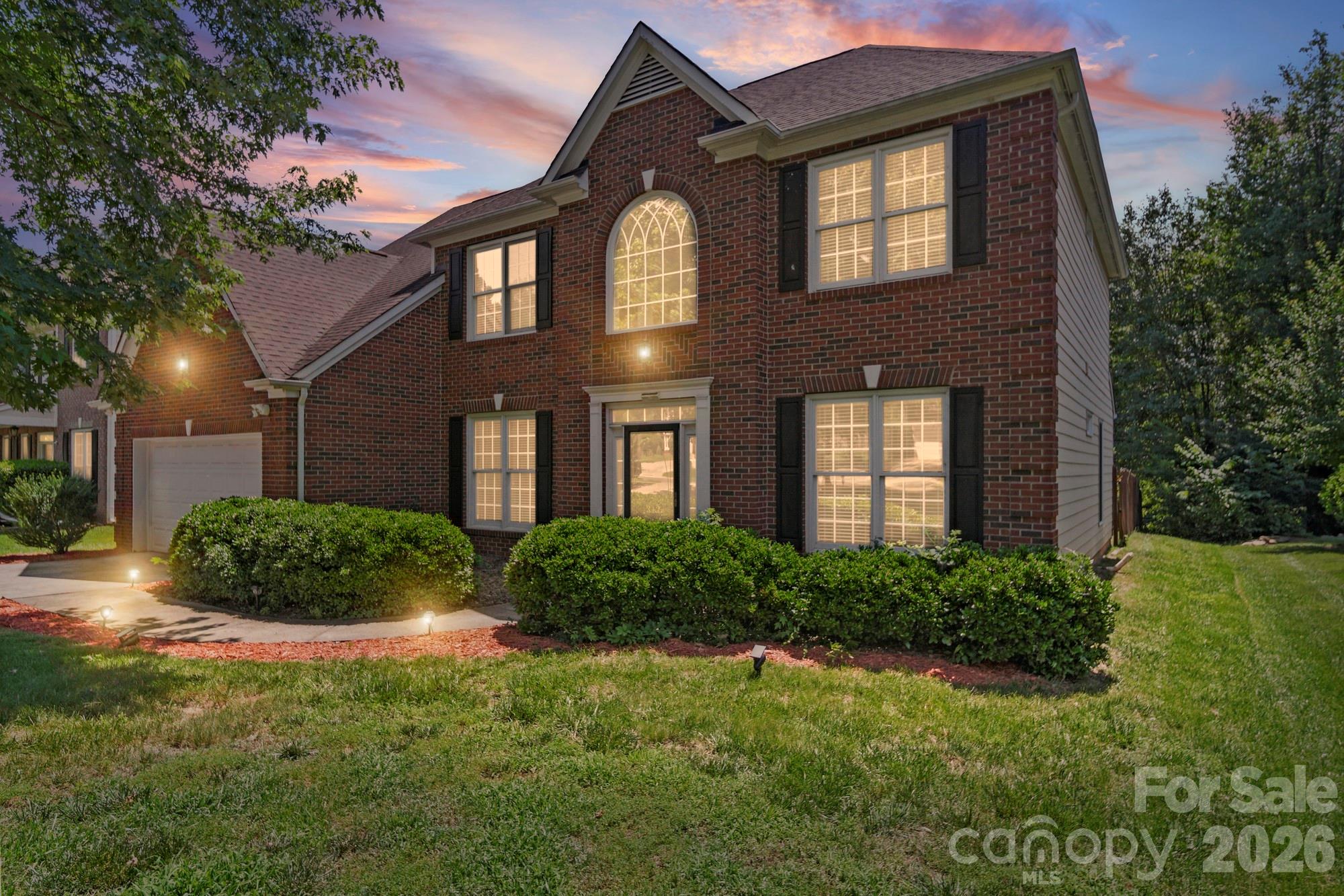 Home for sale at 3124 Arklow Road, Charlotte, NC — photo 1 of 26