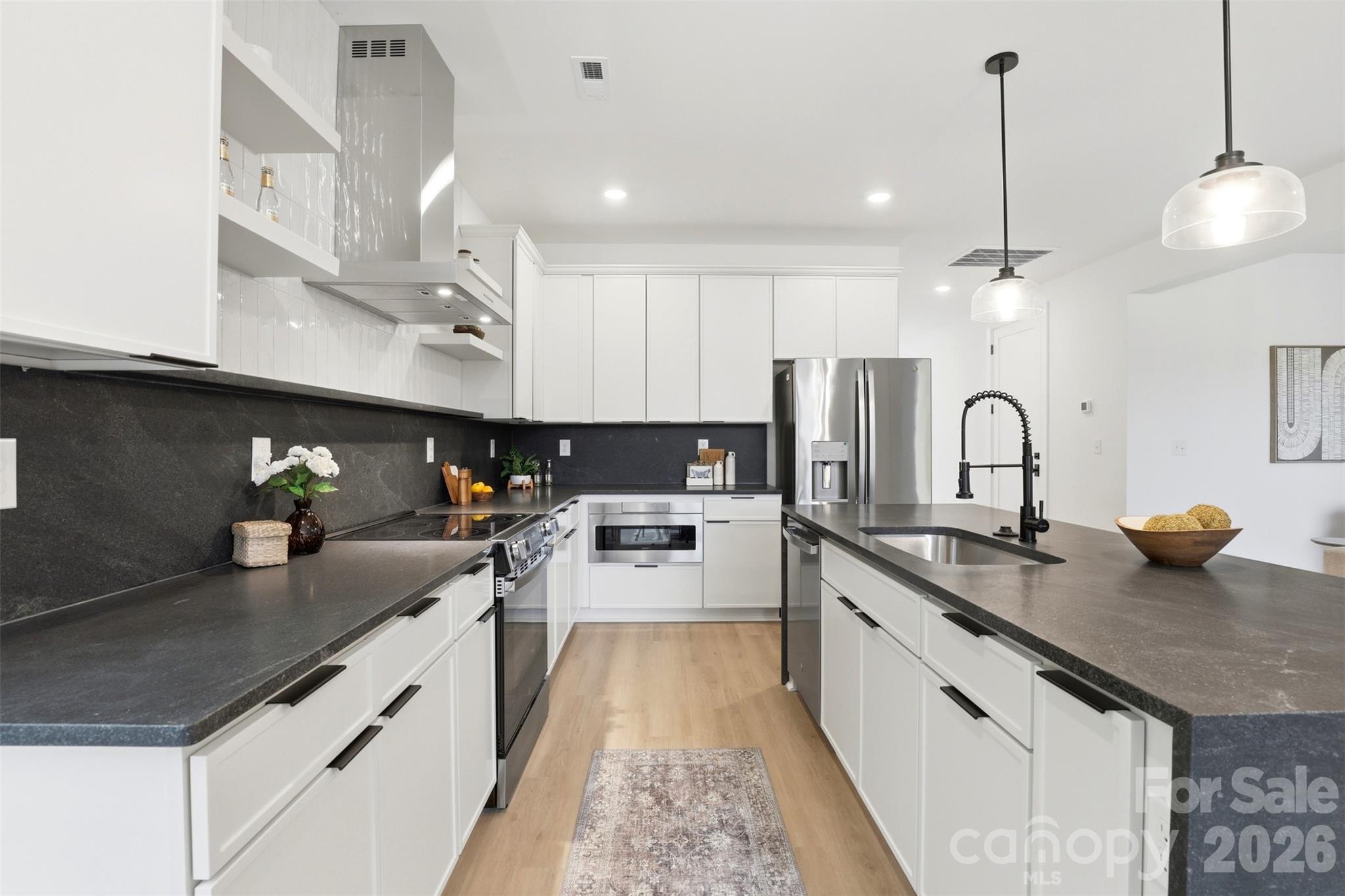 Photo 17 of 2818 Dogwood Avenue, Charlotte, NC