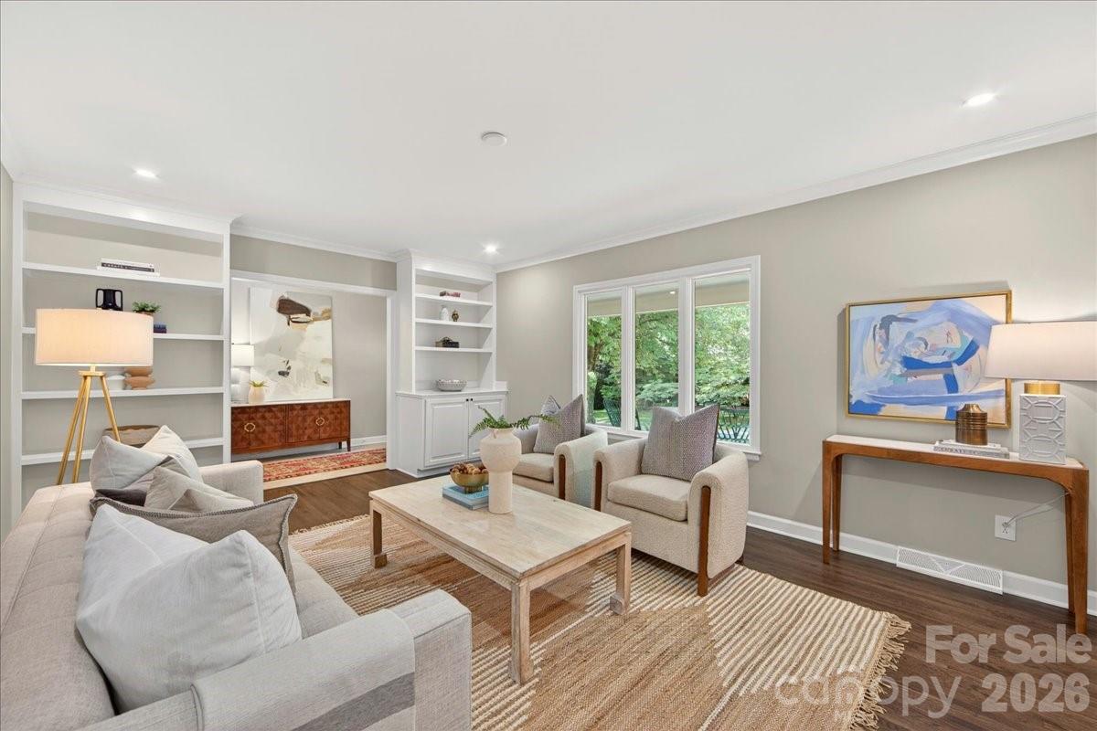 Photo 9 of 1128 Court Drive, Charlotte, NC