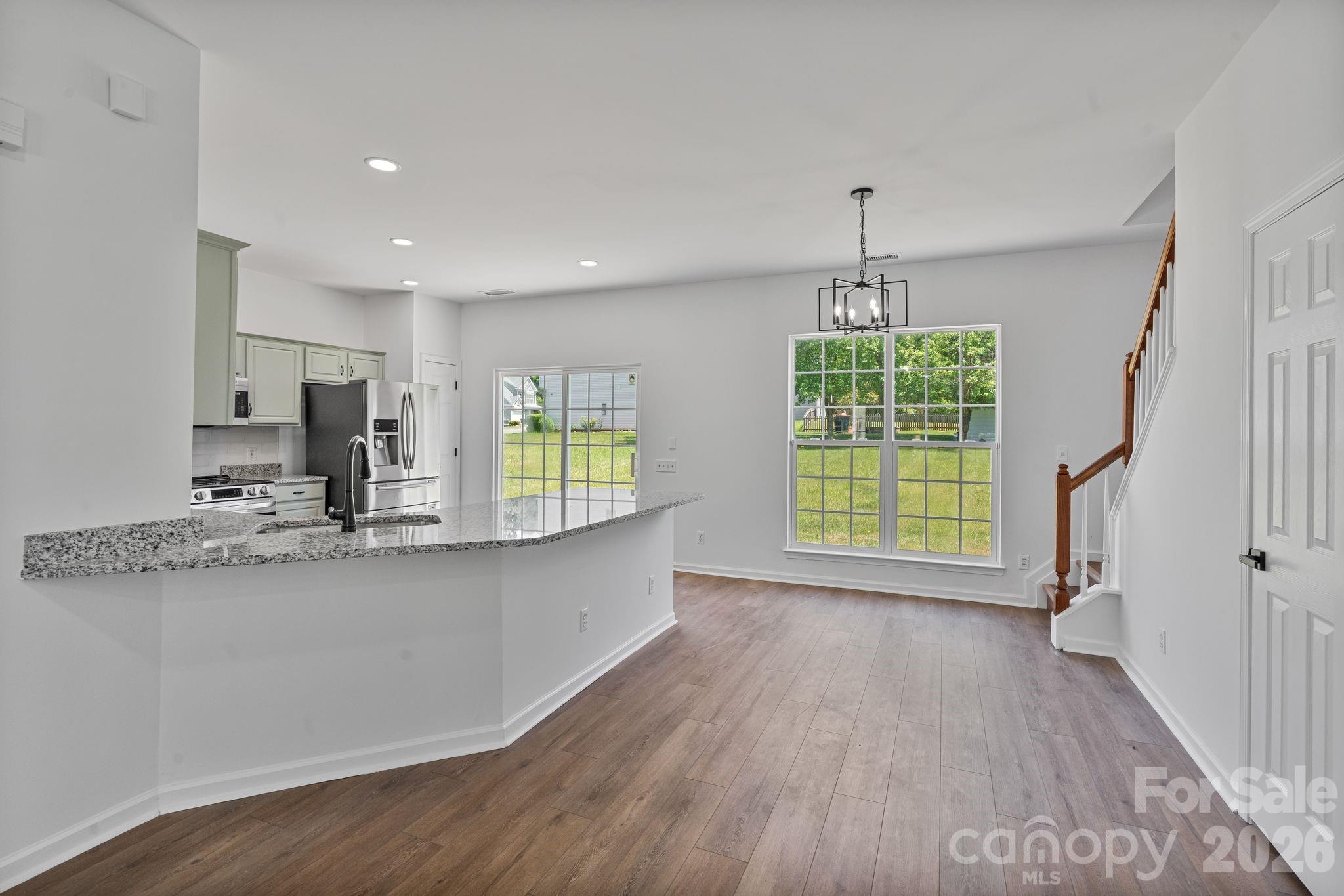 Photo 17 of 10410 Roundleaf Drive, Charlotte, NC