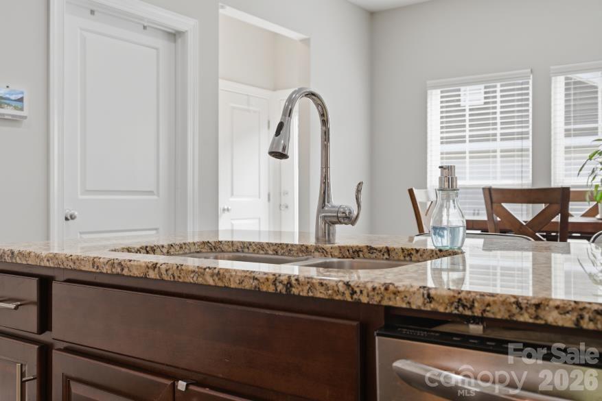 Photo 11 of 8737 Aspinwall Drive, Charlotte, NC