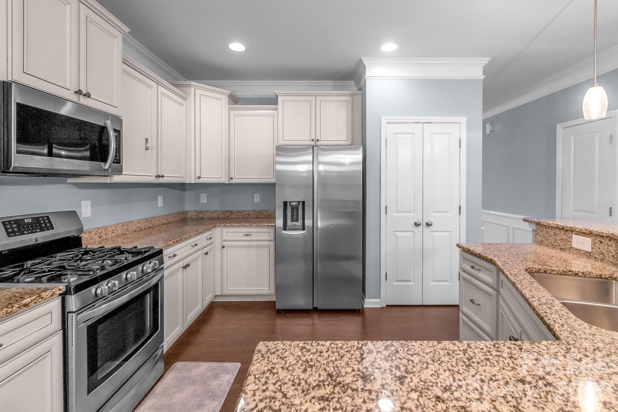 Photo 9 of 1410 San Gabriel Avenue, Charlotte, NC