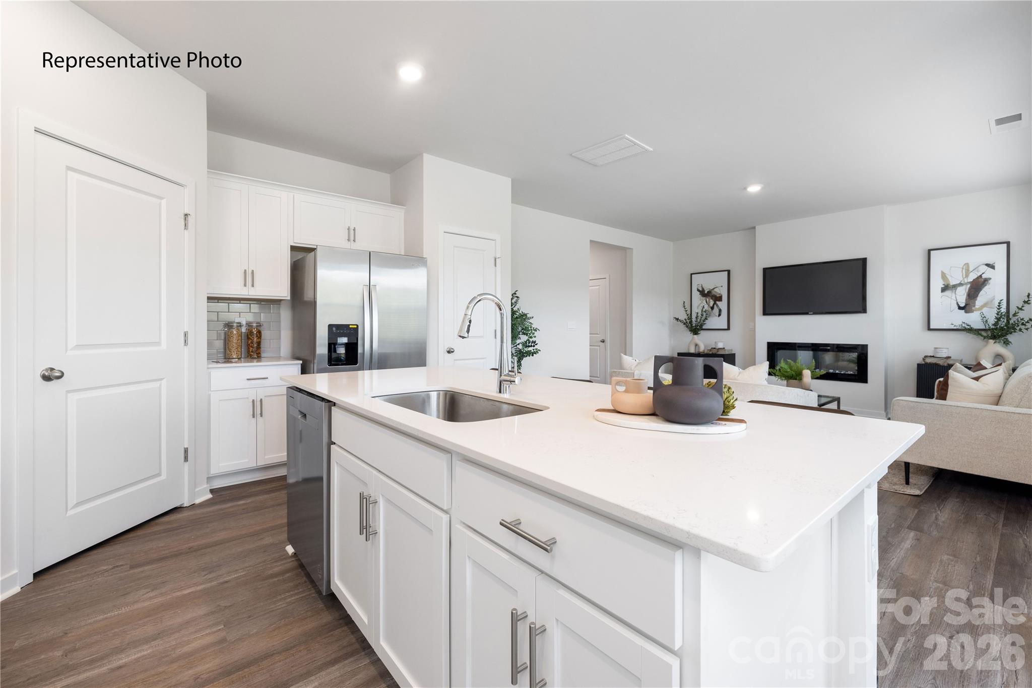 Photo 9 of 3810 Doughtry Knoll Drive, Charlotte, NC