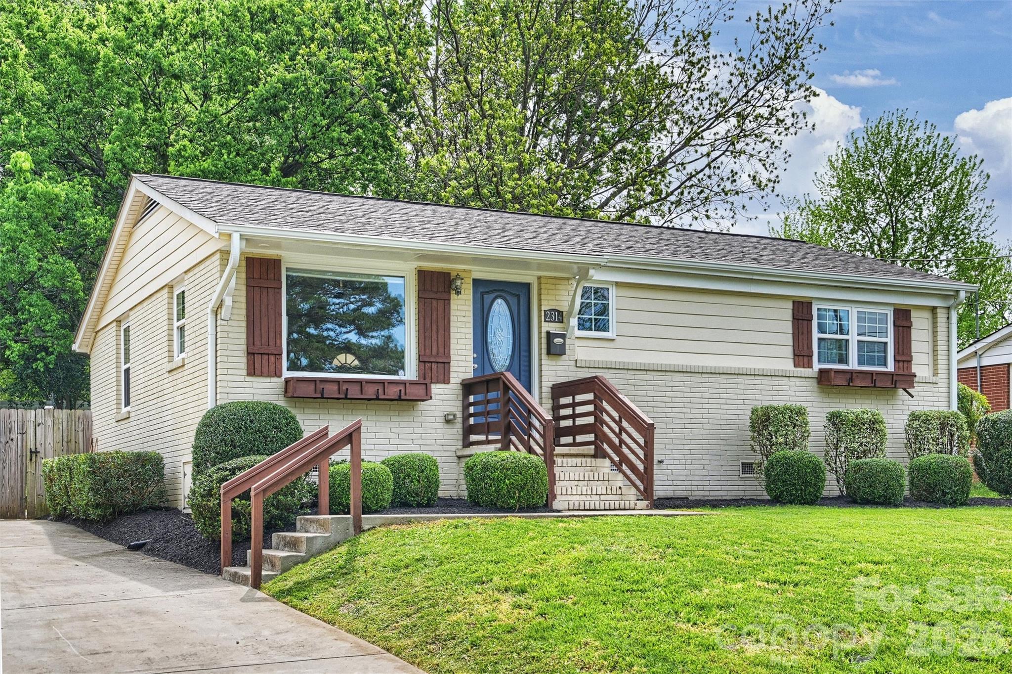 2314 Crestview Drive, Charlotte, NC - photo 1 of 43