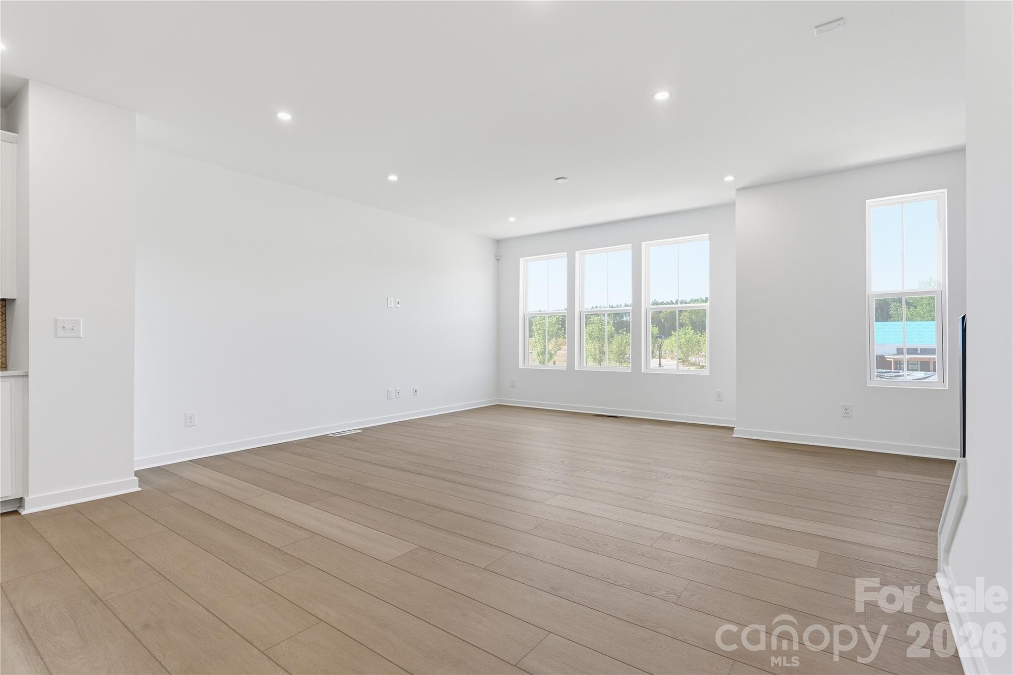 Photo 3 of 7110 Westrow Avenue42, Charlotte, NC