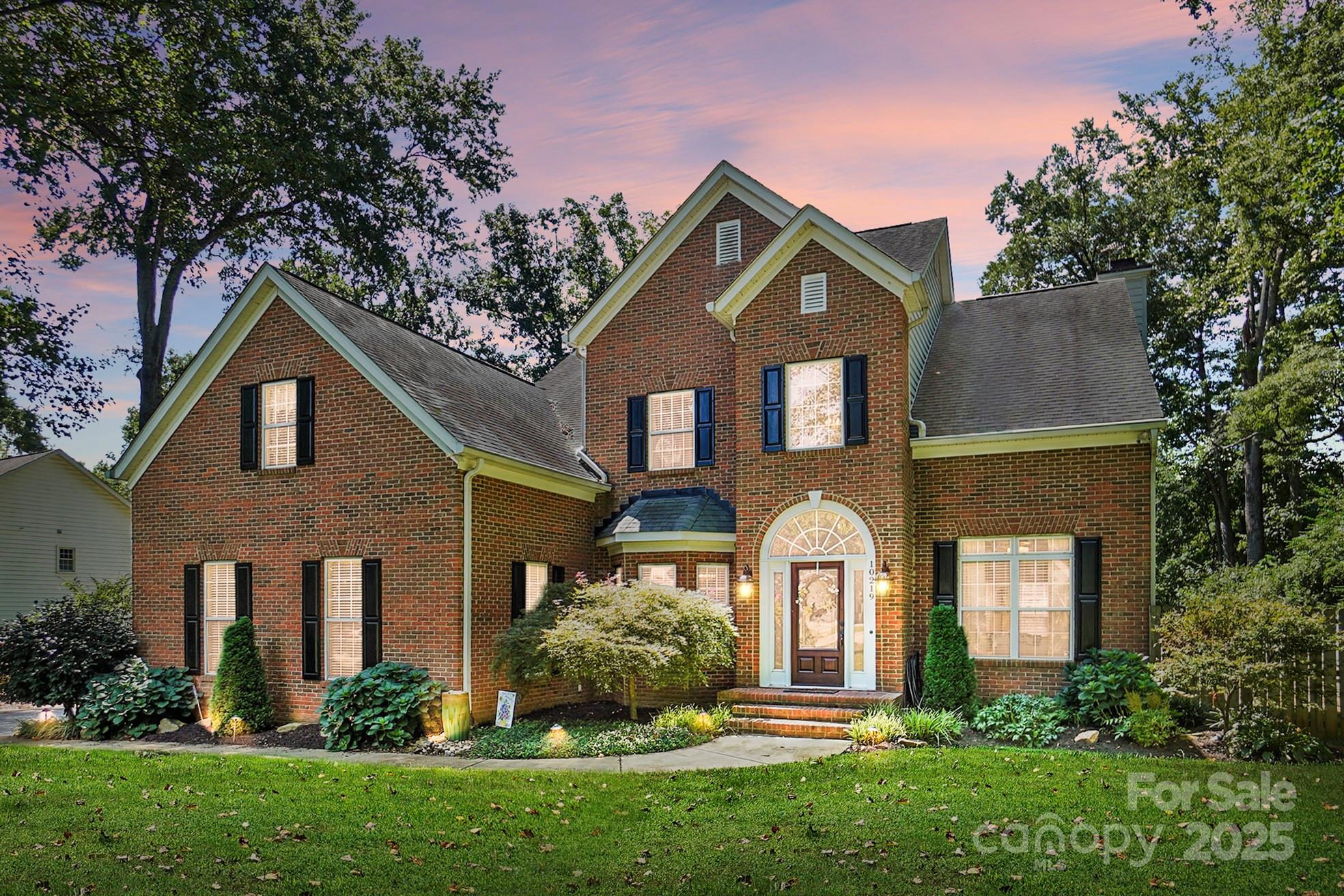 10219 Windtree Lane, Charlotte, NC