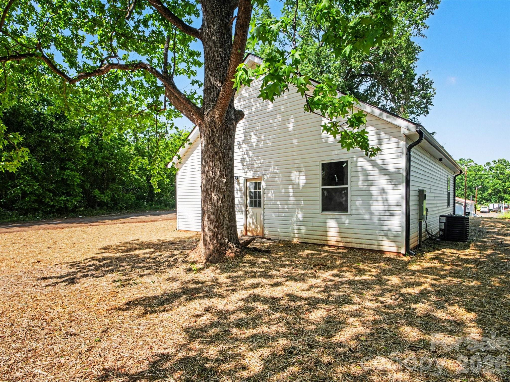 113 W Spencer Street, East Spencer, NC - photo 36 of 37