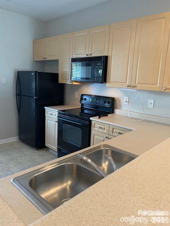 Photo 10 of 11435 Dixie Glen Drive, Charlotte, NC