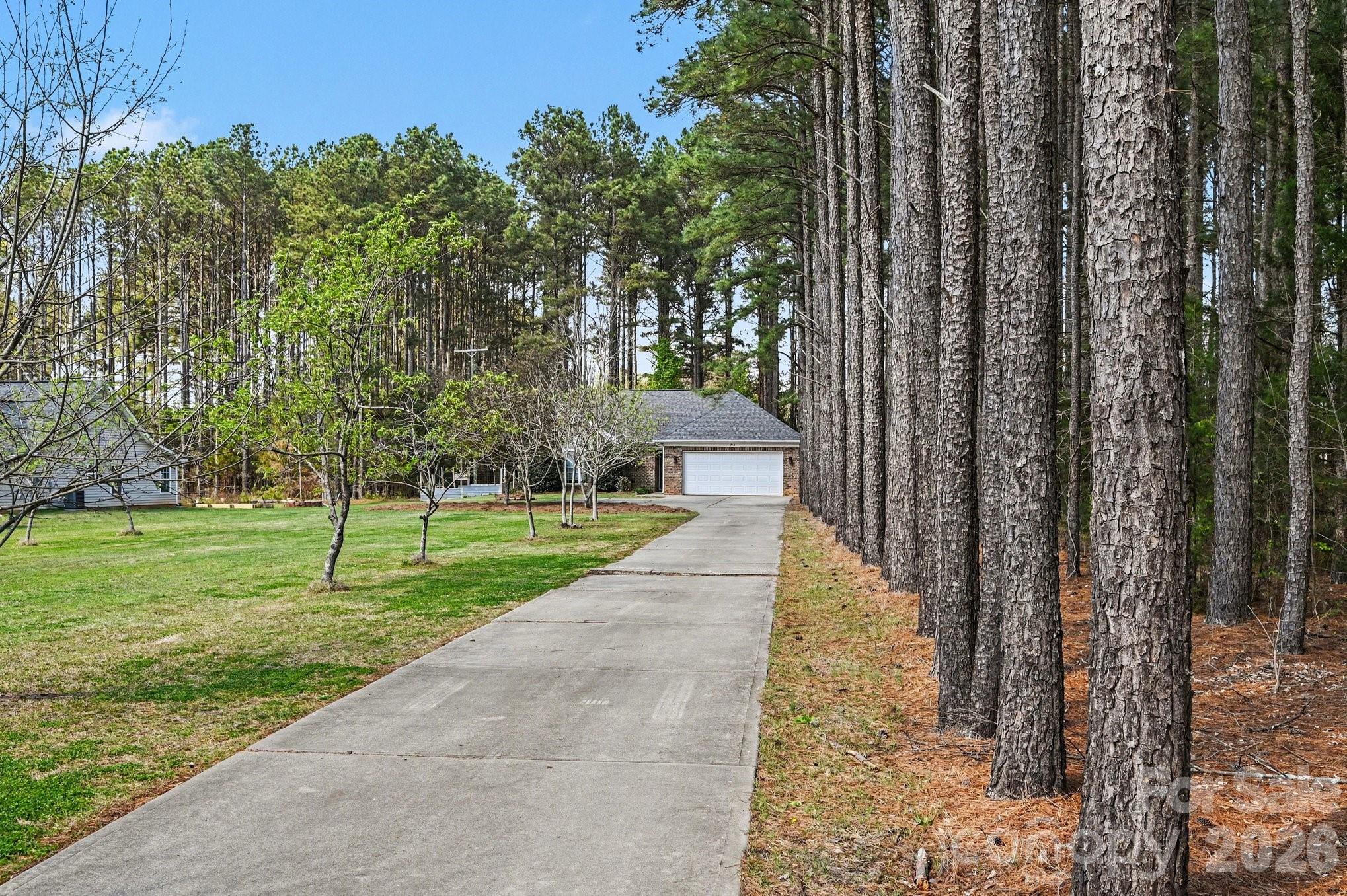 Photo 3 of 216 Henson Lane, McConnells, SC