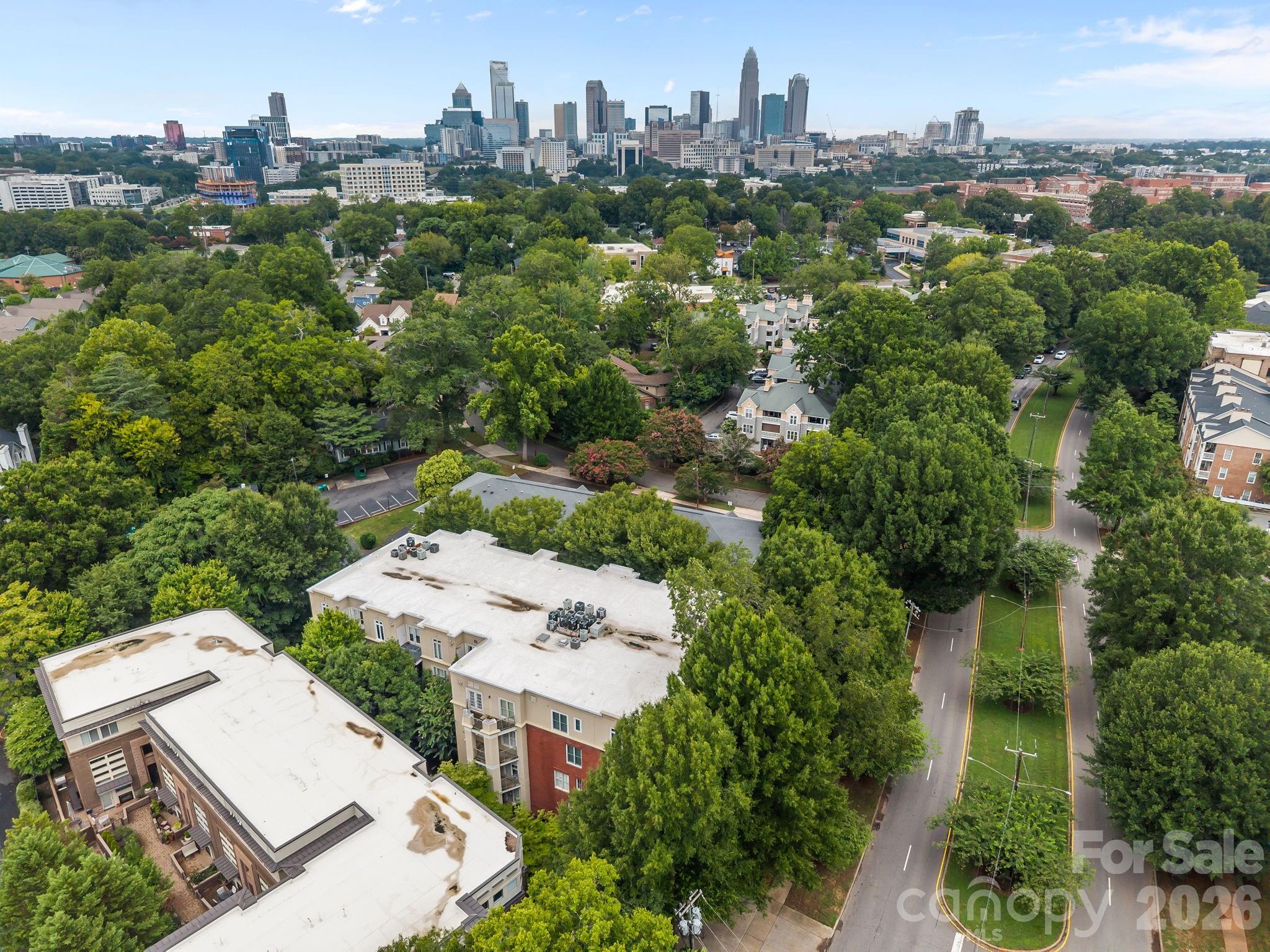 Photo 17 of 416 Queens Road19, Charlotte, NC