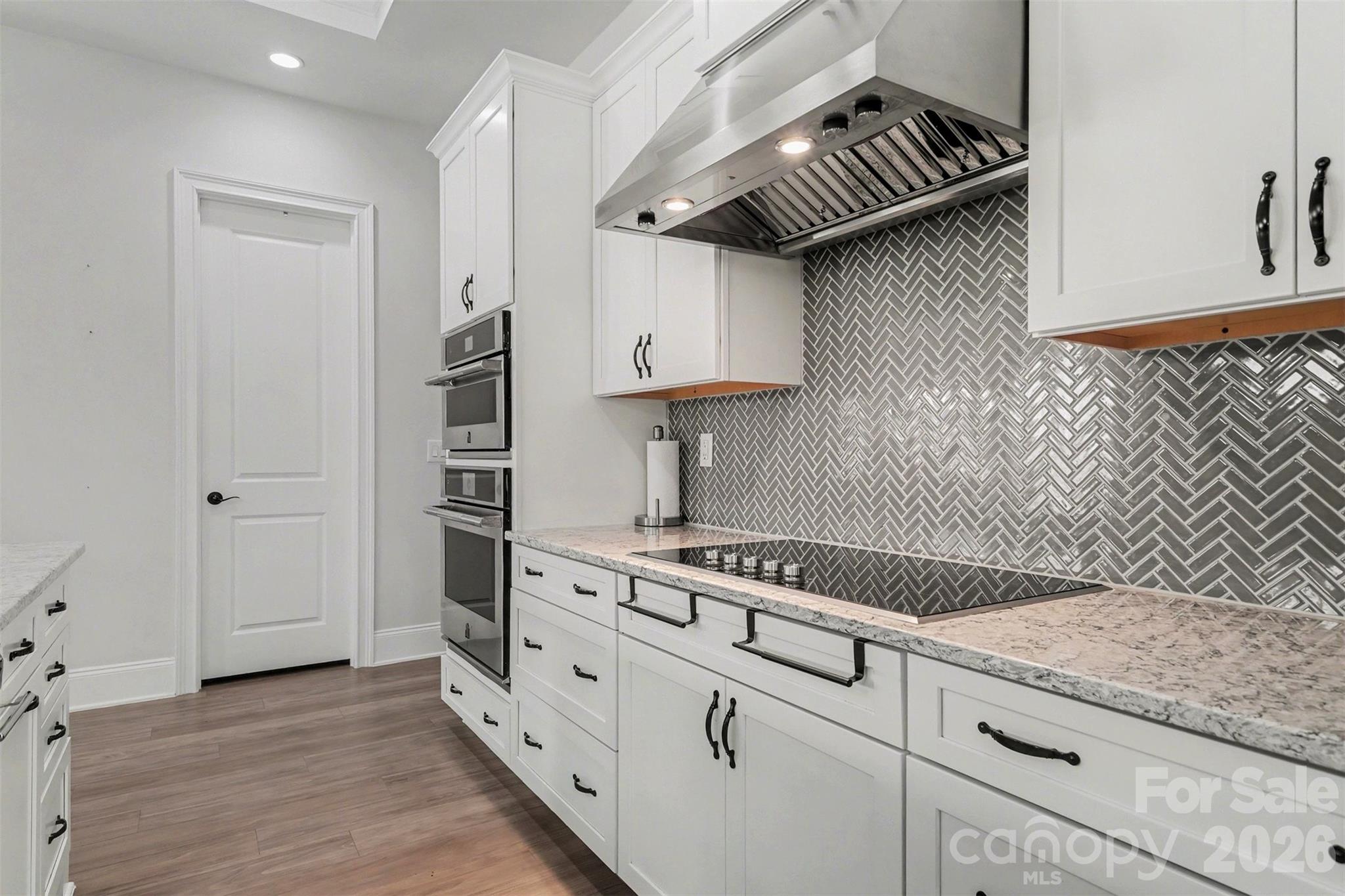 Photo 8 of 14605 Crosswater Lane, Charlotte, NC