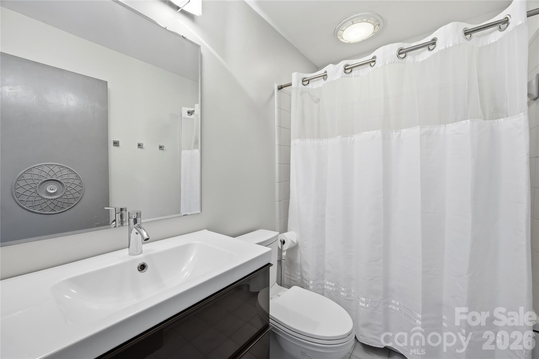 Photo 19 of 2724 Huntingtowne Farms Lane, Charlotte, NC