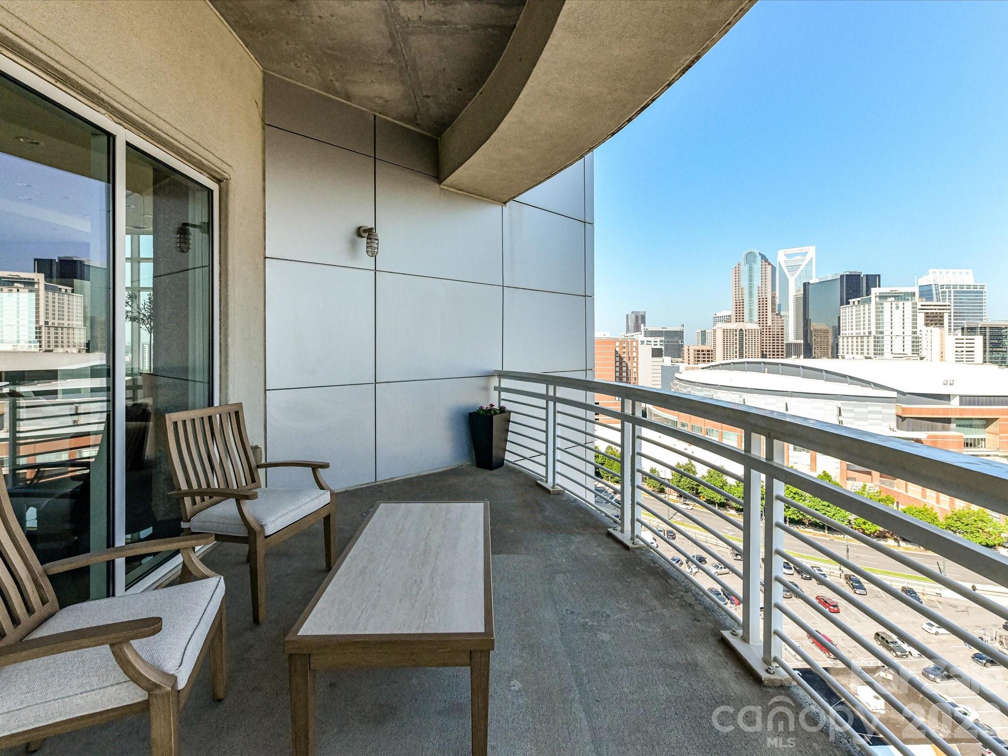 Photo 31 of 505 E 6th Street1601, Charlotte, NC
