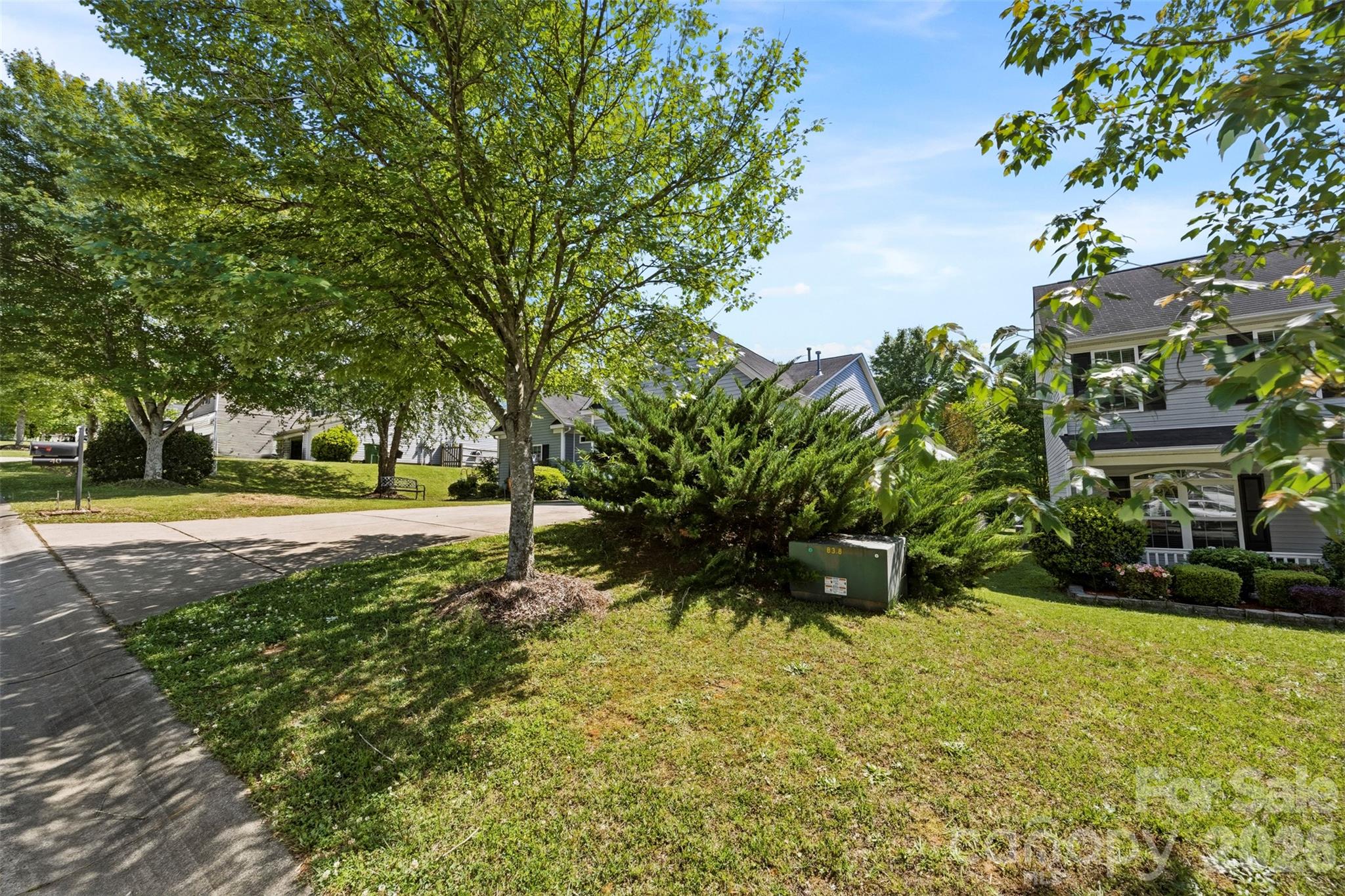 40 Ashton Bluff Circle, Mount Holly, NC - photo 4 of 41
