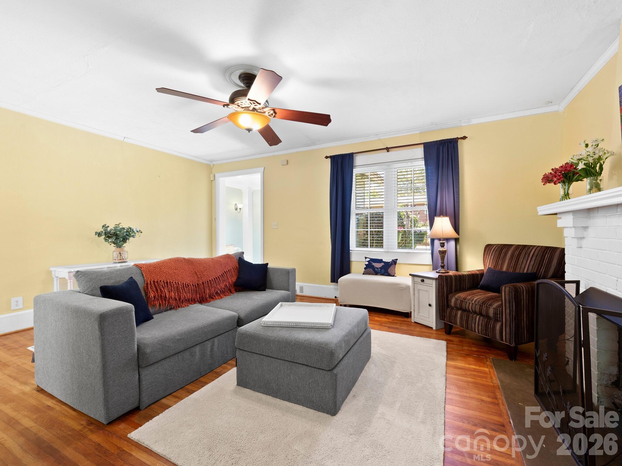 Home for sale at 1614 Ridgewood Boulevard, Hendersonville, NC — photo 9 of 40