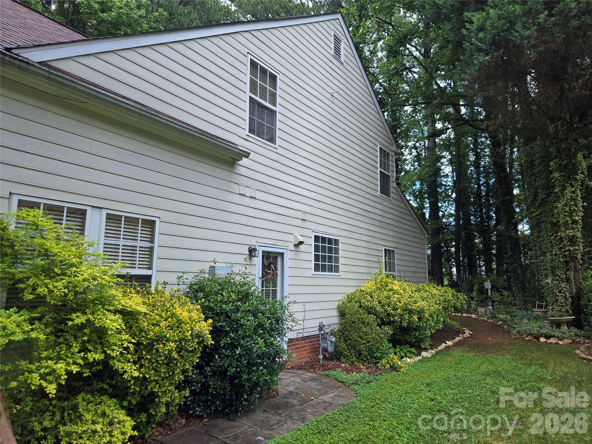 Photo 14 of 6313 Lily Pad Court, Charlotte, NC
