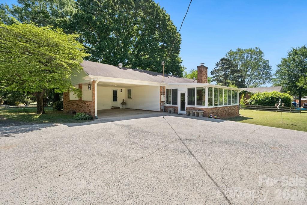 6425 Lebanon Road, Mint Hill, NC - photo 7 of 43