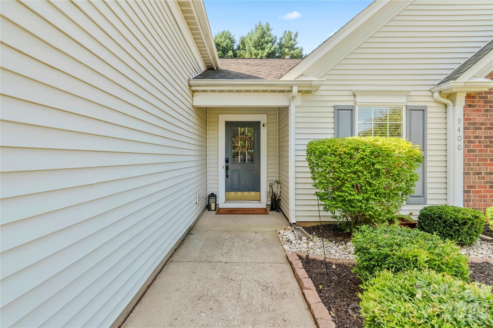 9400 Shepparton Drive, Huntersville, NC - photo 3 of 45