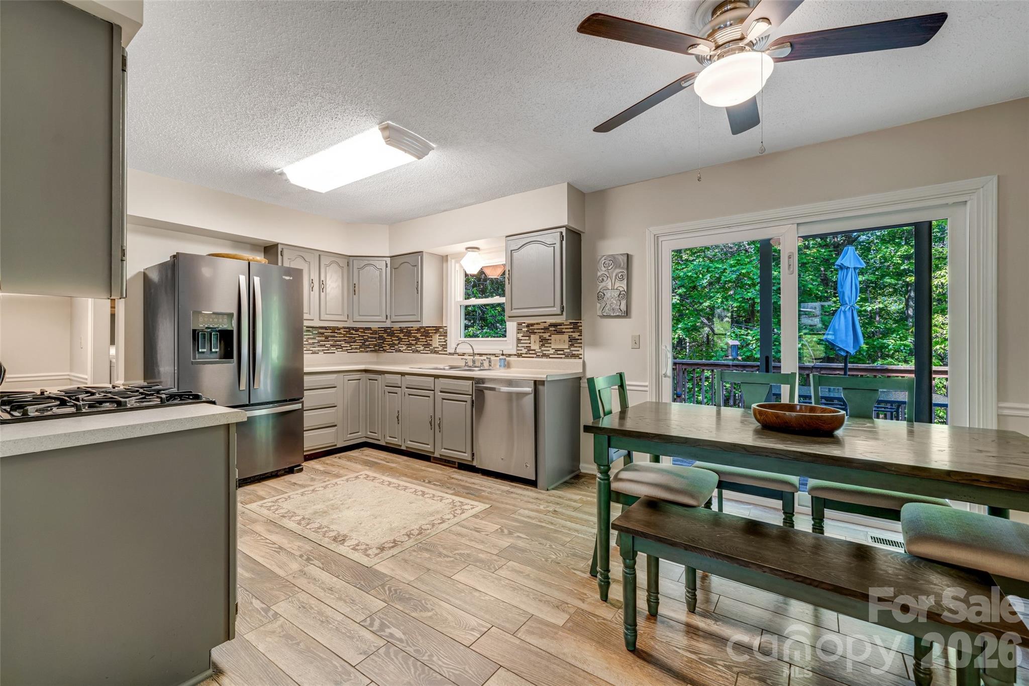 18 Tarragon Place, Flat Rock, NC - photo 8 of 49