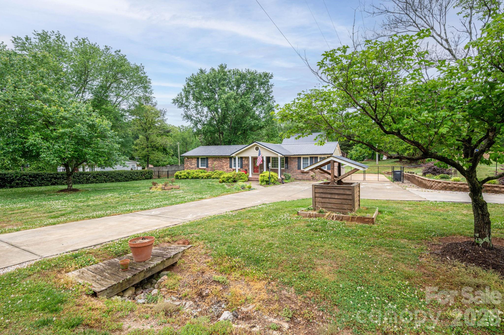 5519 Dallas High Shoals Highway, Dallas, NC - photo 34 of 38