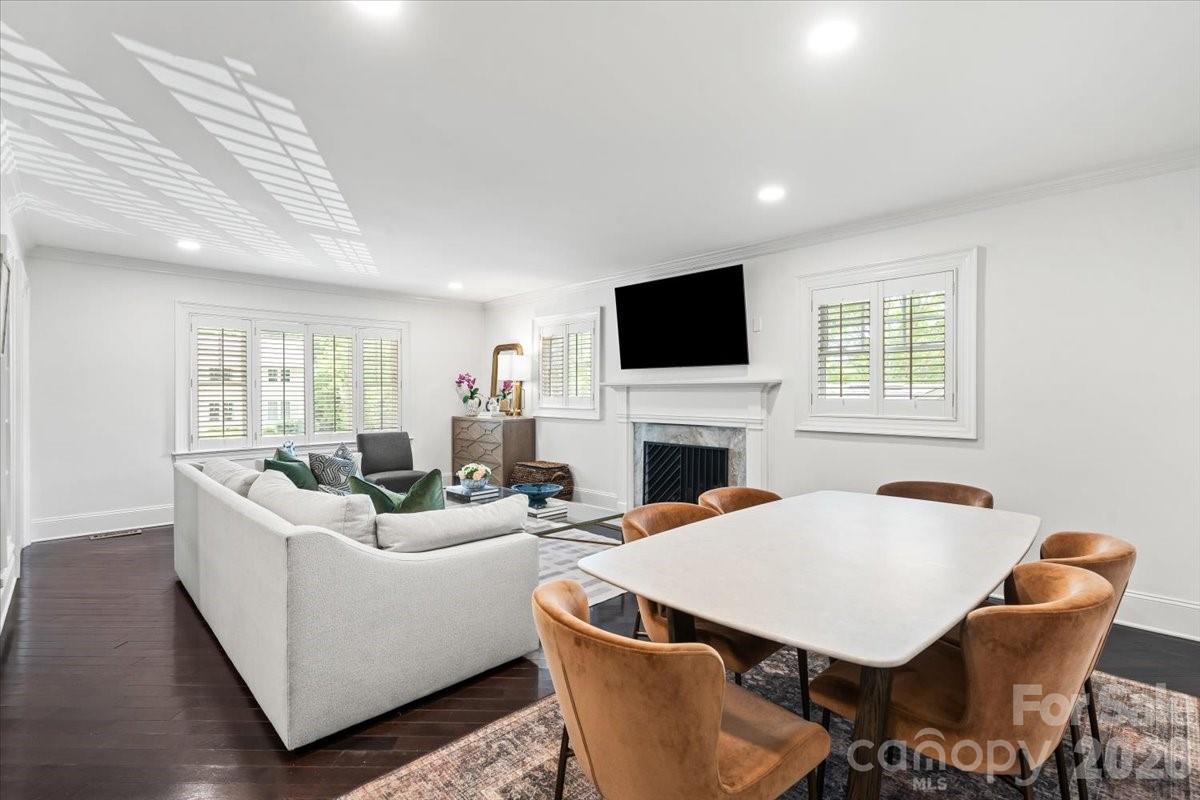 Photo 5 of 3000 Forest Park Drive, Charlotte, NC
