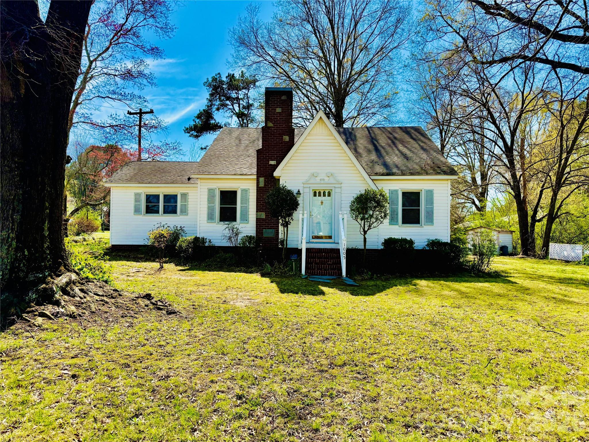 1005 N Main Street, Oakboro, NC - photo 1 of 48