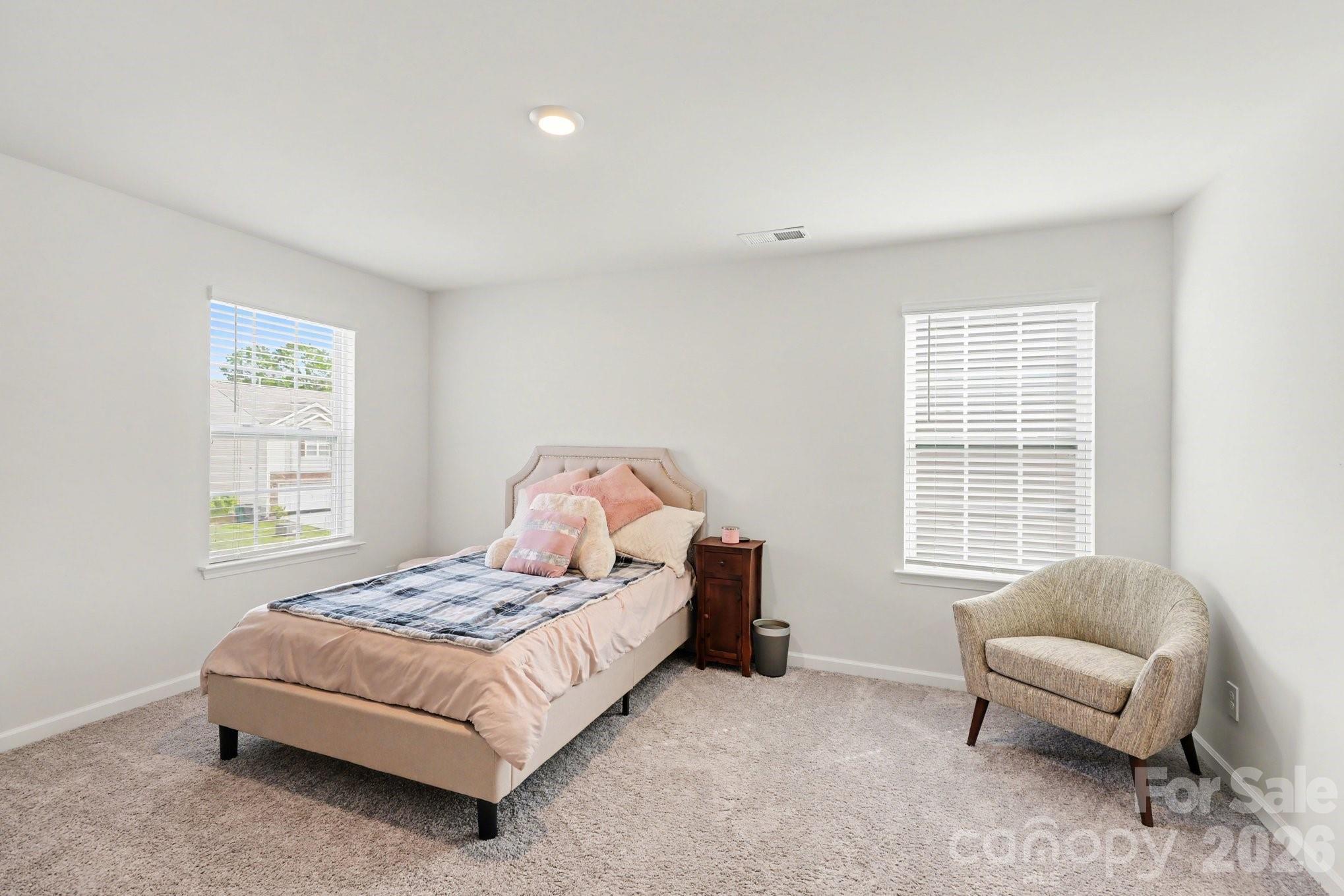 Photo 10 of 8133 Clairwood Drive, Charlotte, NC