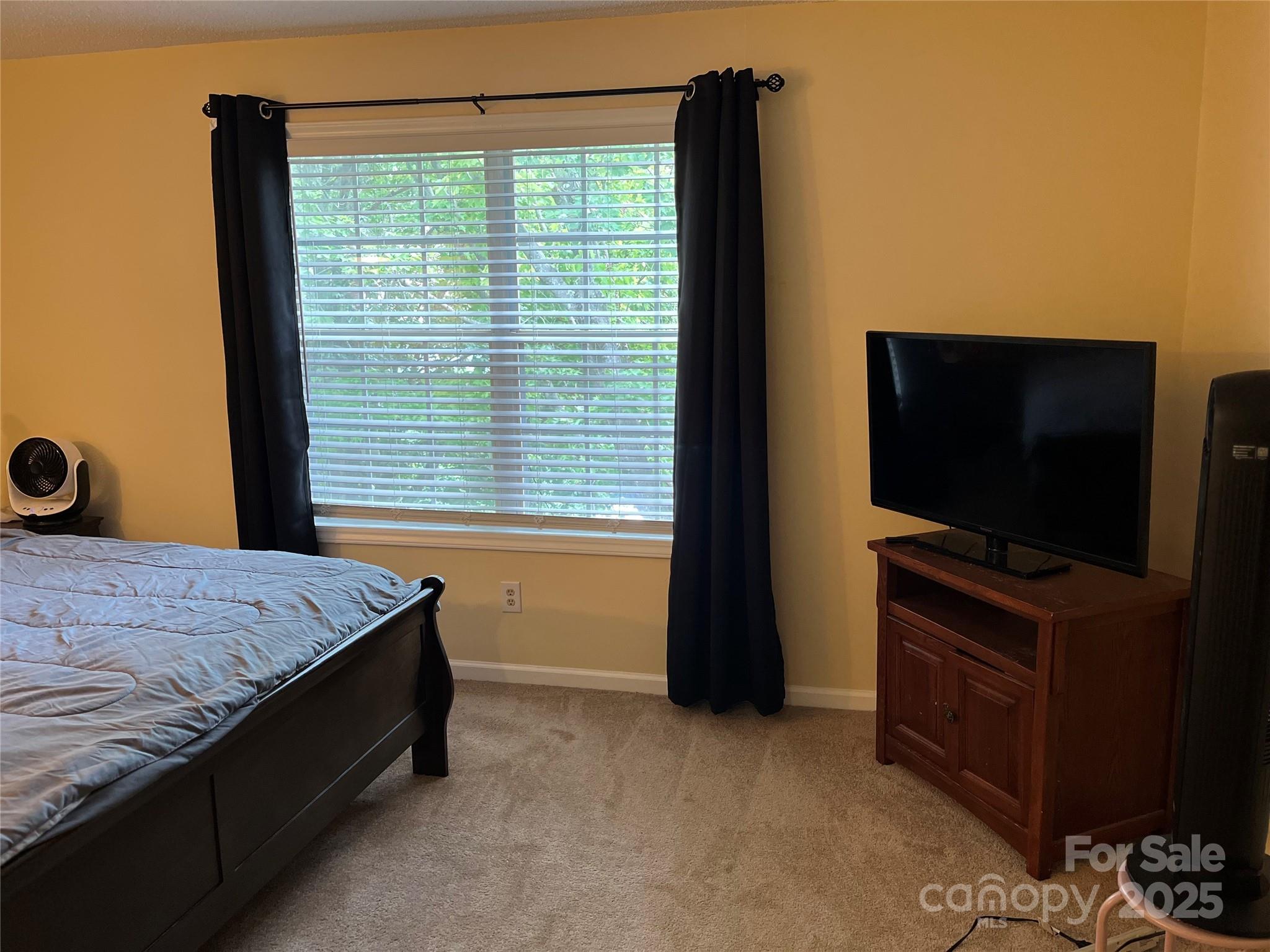Photo 3 of 6011 Treetop Court, Charlotte, NC