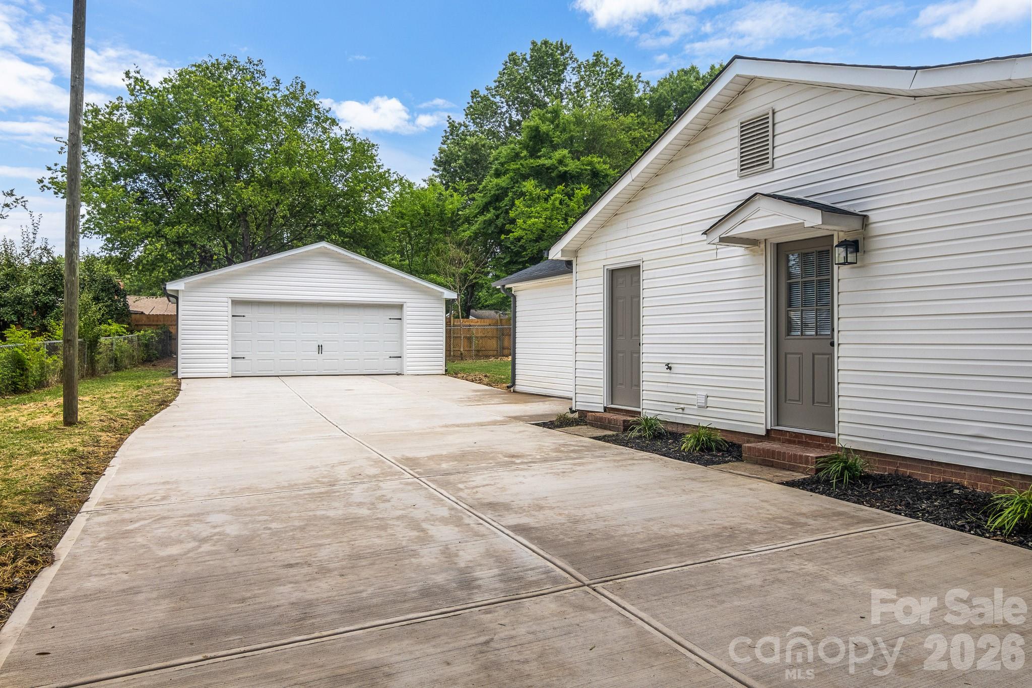 Photo 35 of 12101 Charing Grove Lane, Charlotte, NC