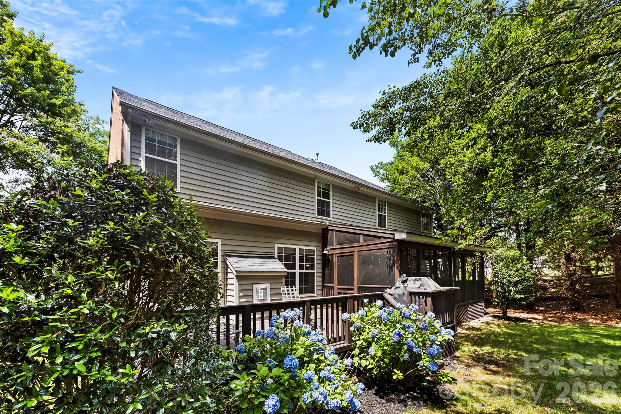 Photo 32 of 2832 Shady Reach Lane, Charlotte, NC