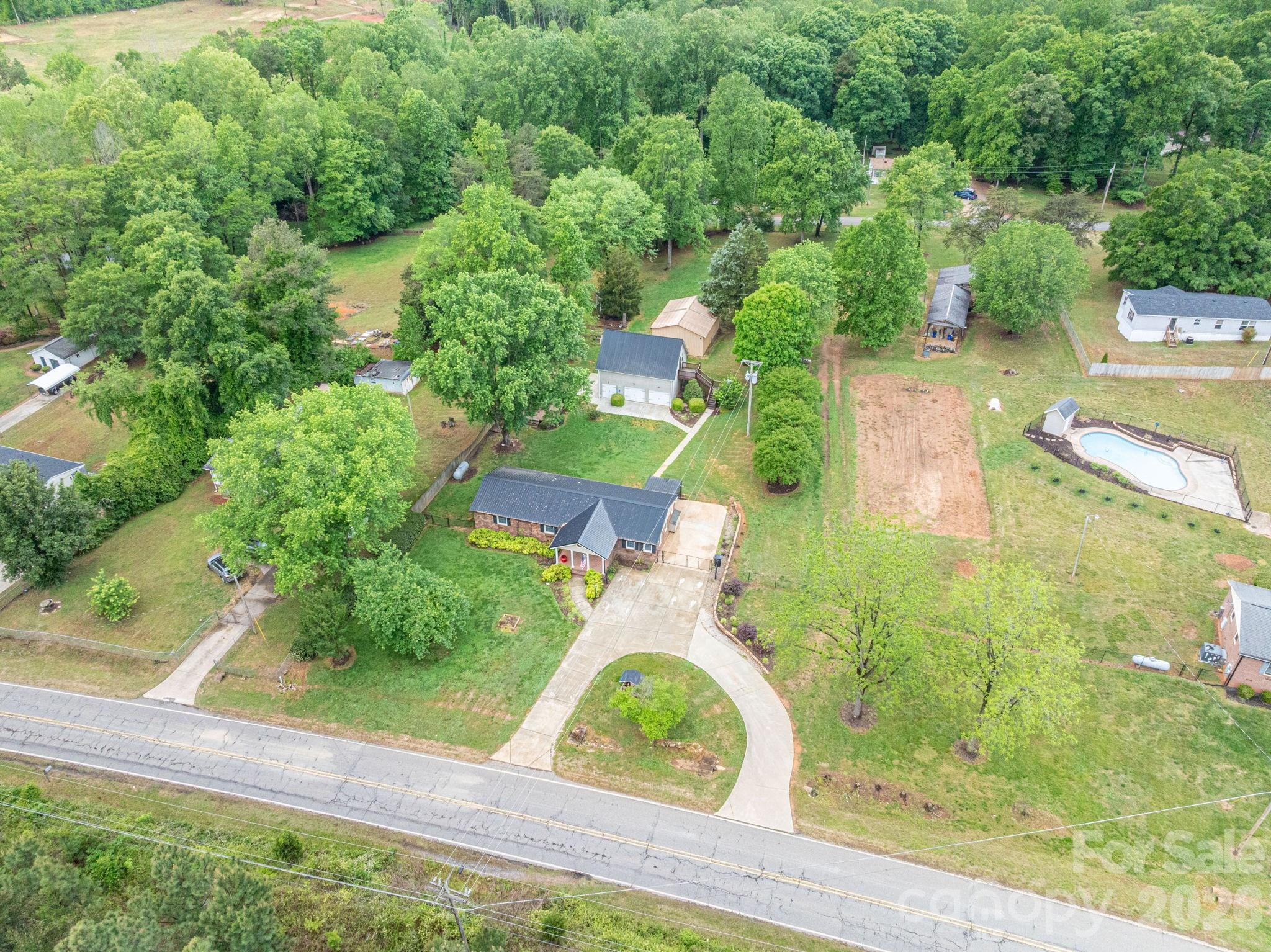 5519 Dallas High Shoals Highway, Dallas, NC - photo 35 of 38
