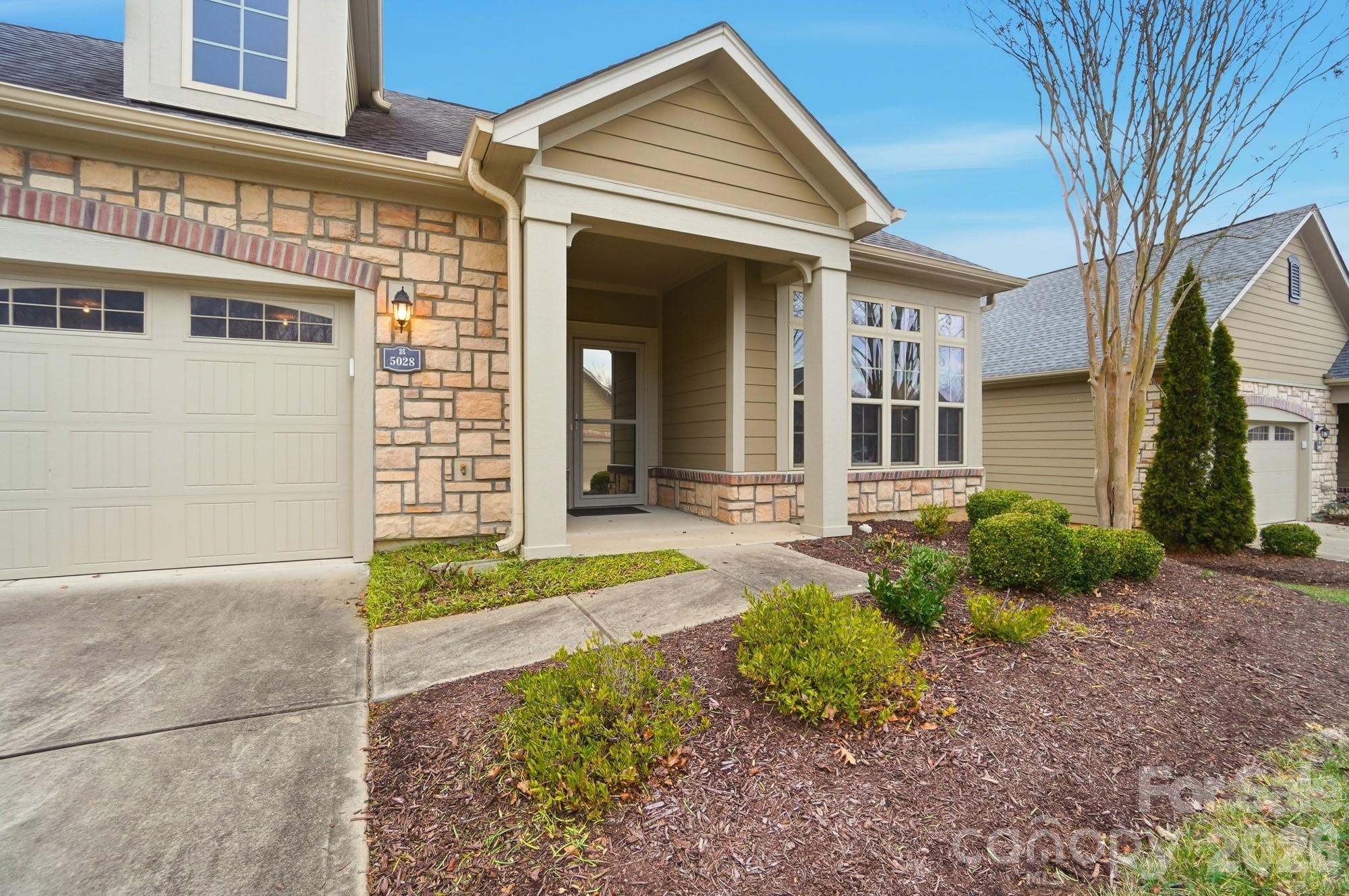 Photo 4 of 5028 Polo Gate Boulevard, Charlotte, NC