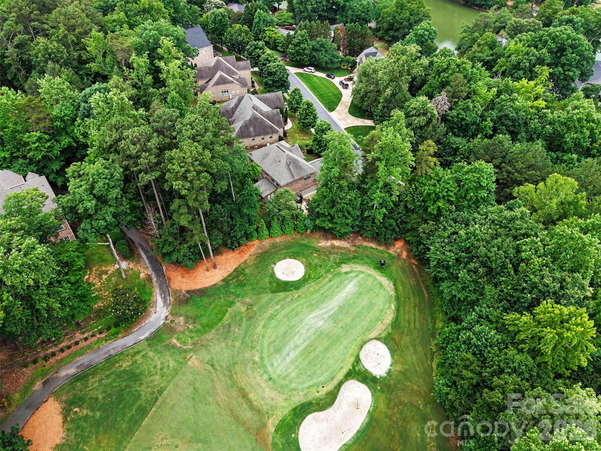 Photo 38 of 16524 Crosshaven Drive, Charlotte, NC
