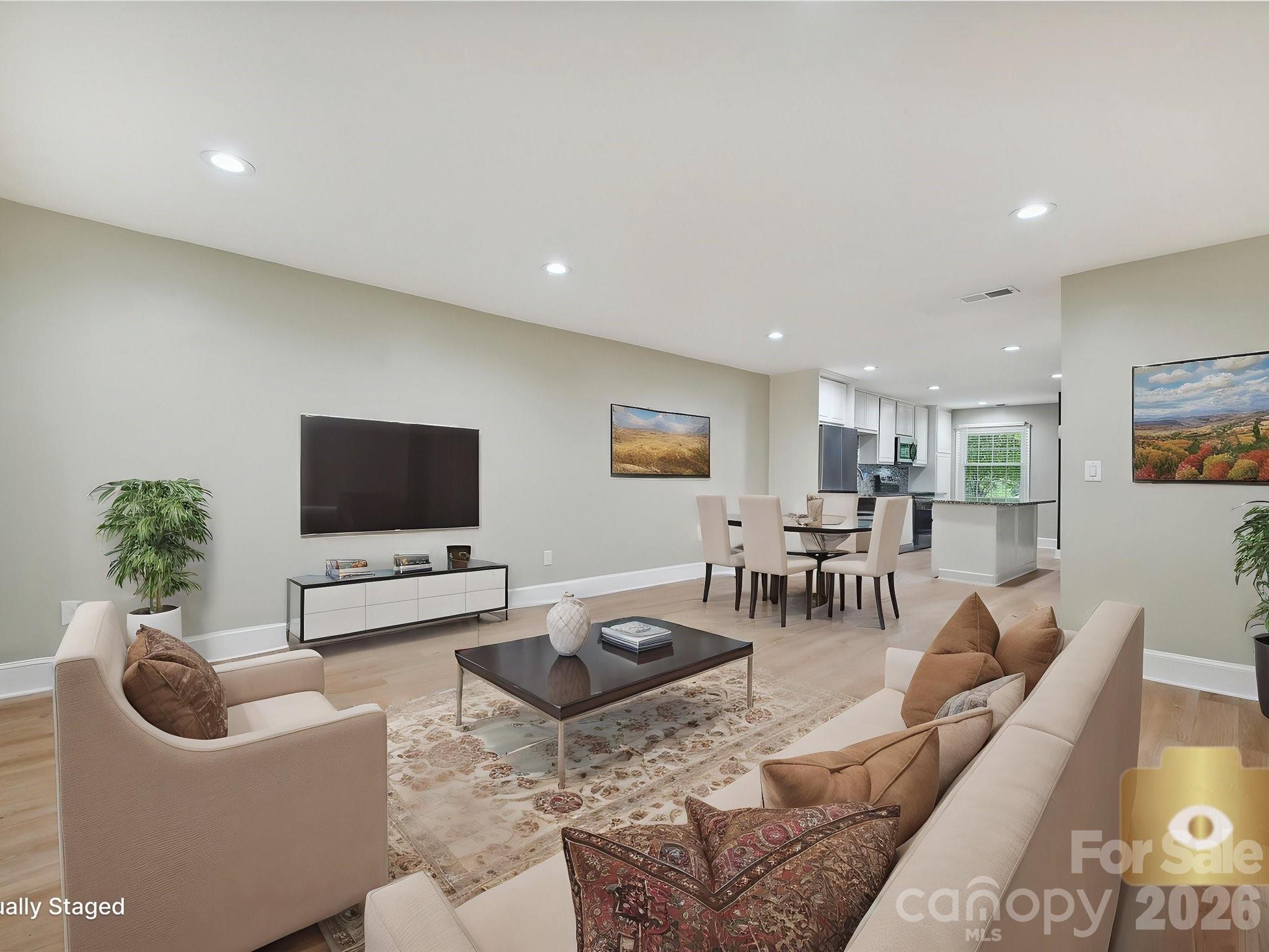 Photo 4 of 7004 Quail Hill Road, Charlotte, NC