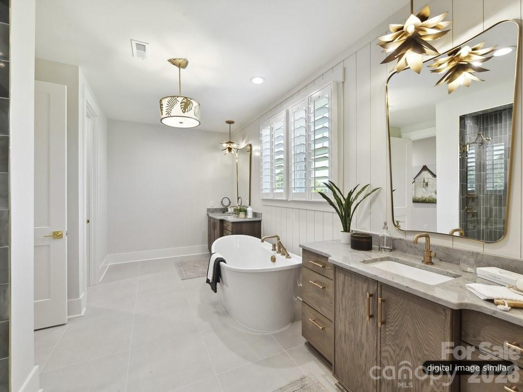 Photo 31 of 3133 Country Club Drive, Charlotte, NC