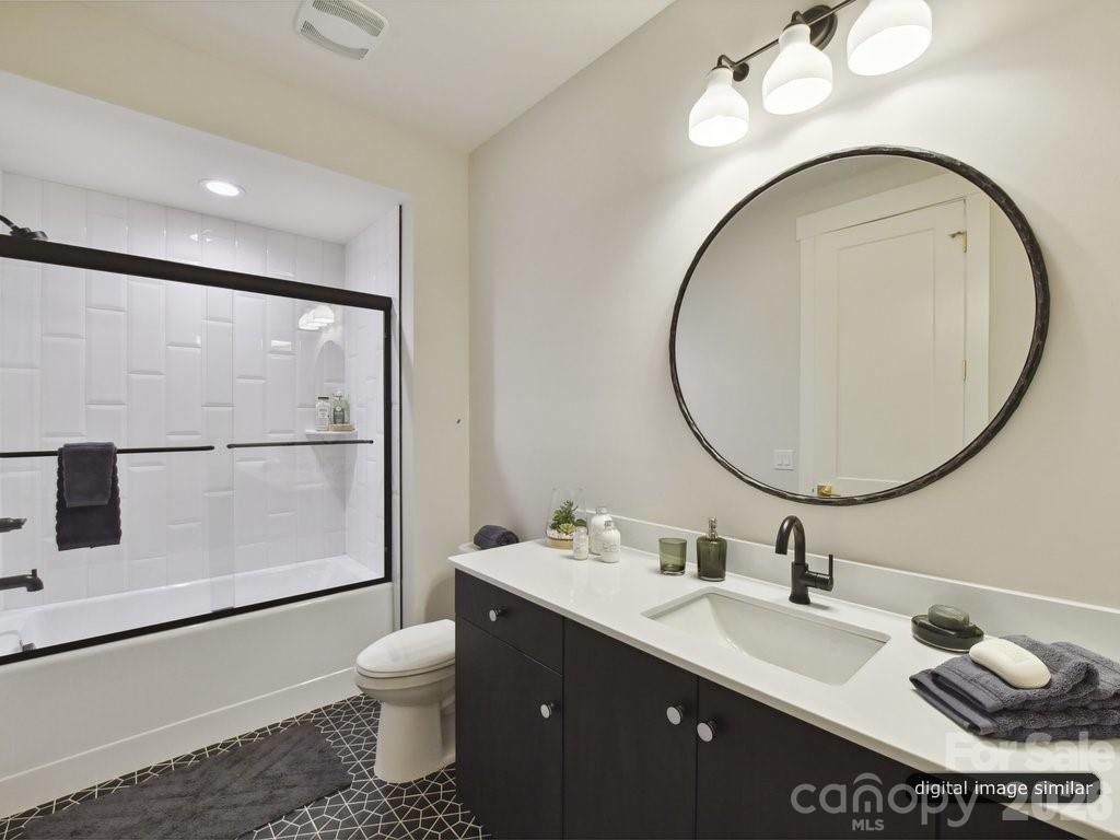 Photo 38 of 3133 Country Club Drive, Charlotte, NC