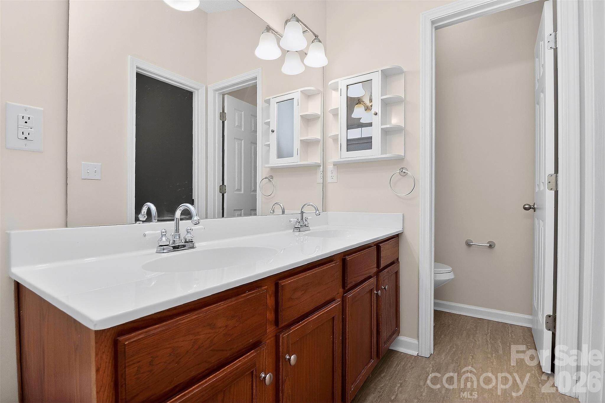 Photo 11 of 7022 Duchamp Drive, Charlotte, NC