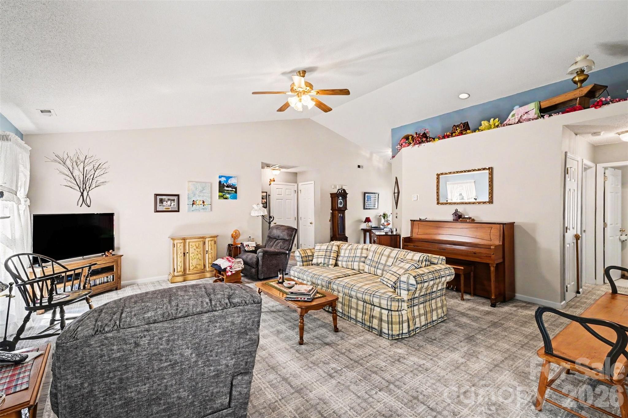 12323 Poplar Forest Drive205, Charlotte, NC - photo 6 of 20