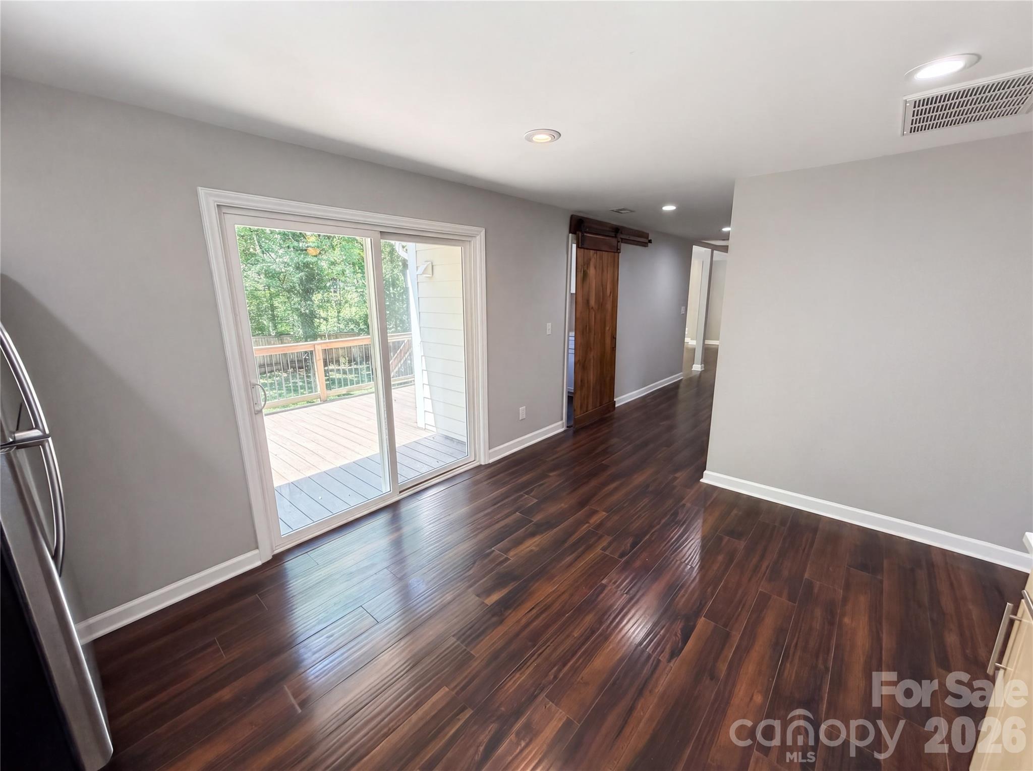 Photo 8 of 1322 Carolyn Drive, Charlotte, NC