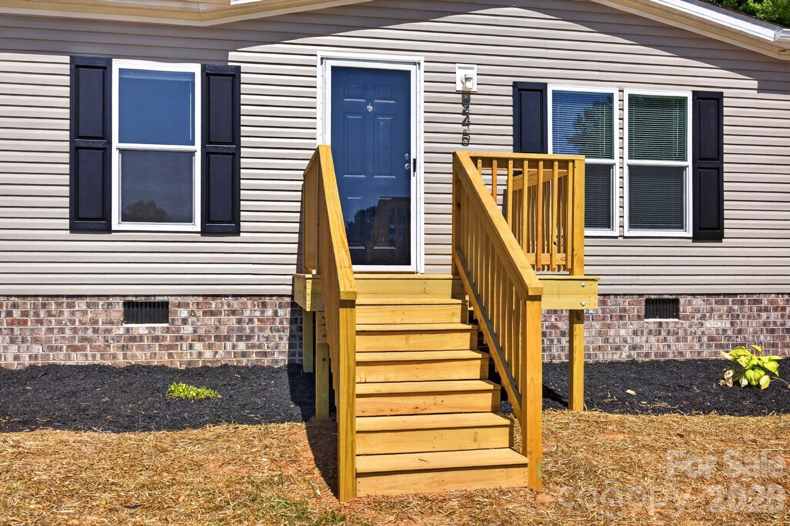245 Harvick Lane, Lexington, NC - photo 4 of 41