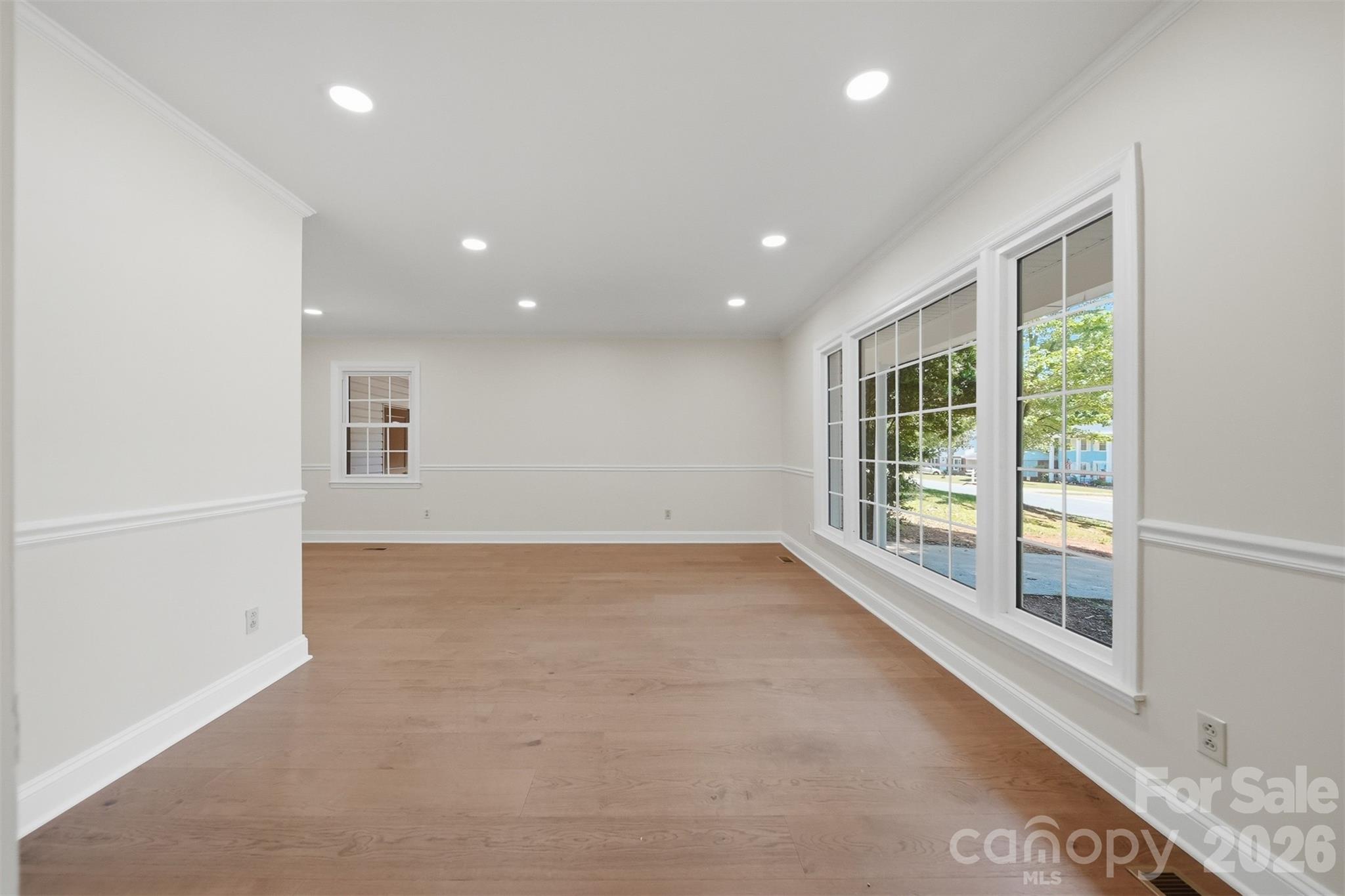 1409 Woodberry Road, Charlotte, NC - photo 4 of 37