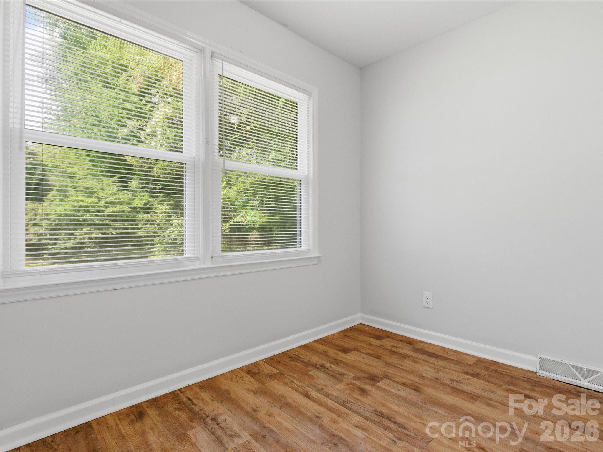 Photo 17 of 622 Dunbrook Lane, Charlotte, NC