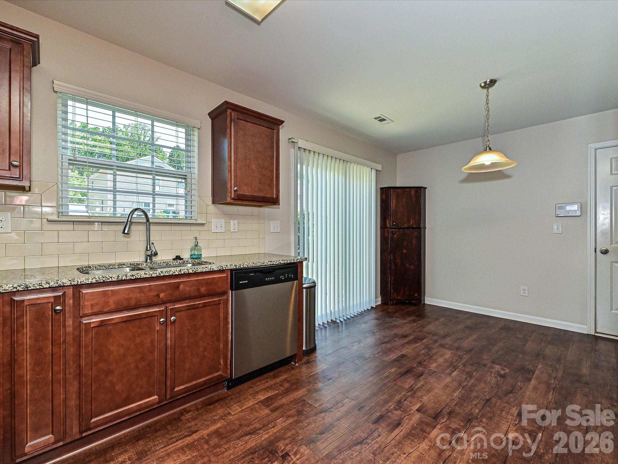 Photo 10 of 6709 Broad Valley Court, Charlotte, NC
