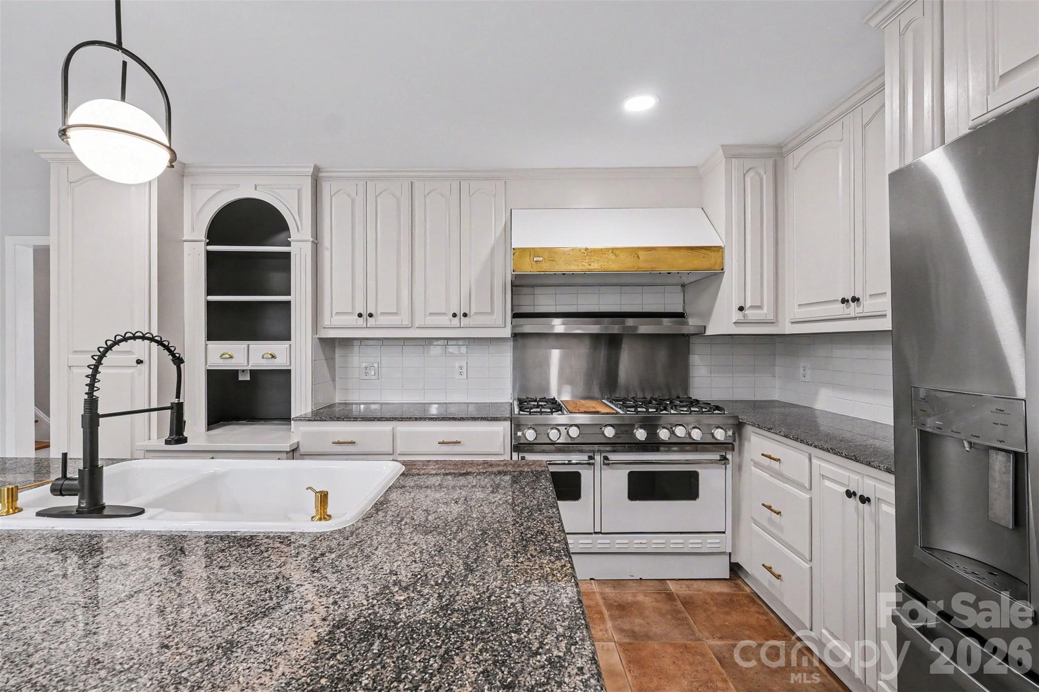 Home for sale at 1030 Mclaughlin Drive, Charlotte, NC — photo 15 of 33