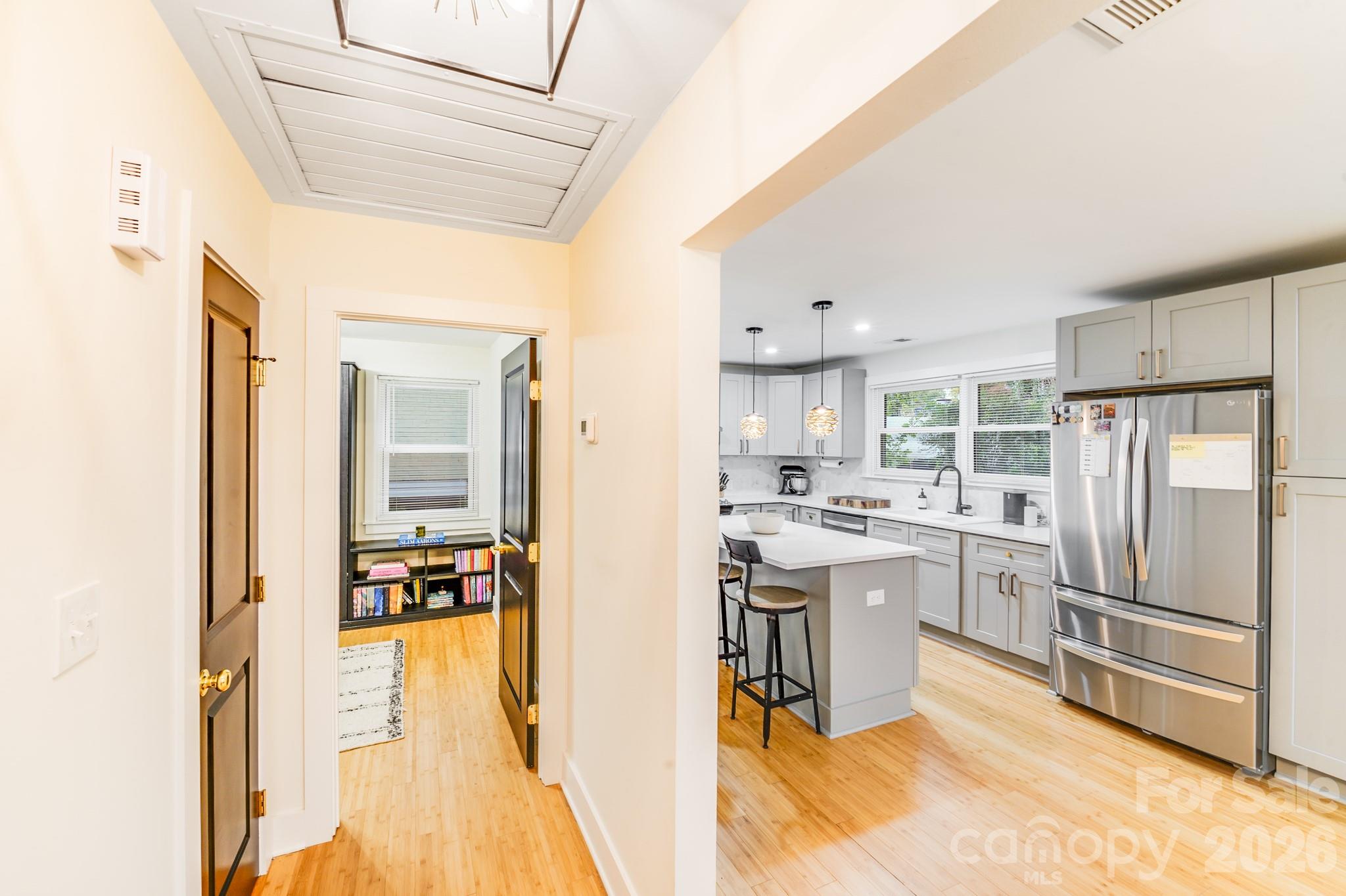 Photo 15 of 4910 Valley Stream Road, Charlotte, NC