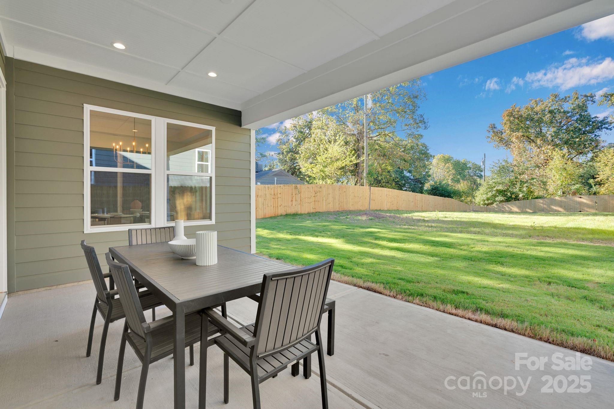 Photo 14 of 2820 Springway Drive, Charlotte, NC